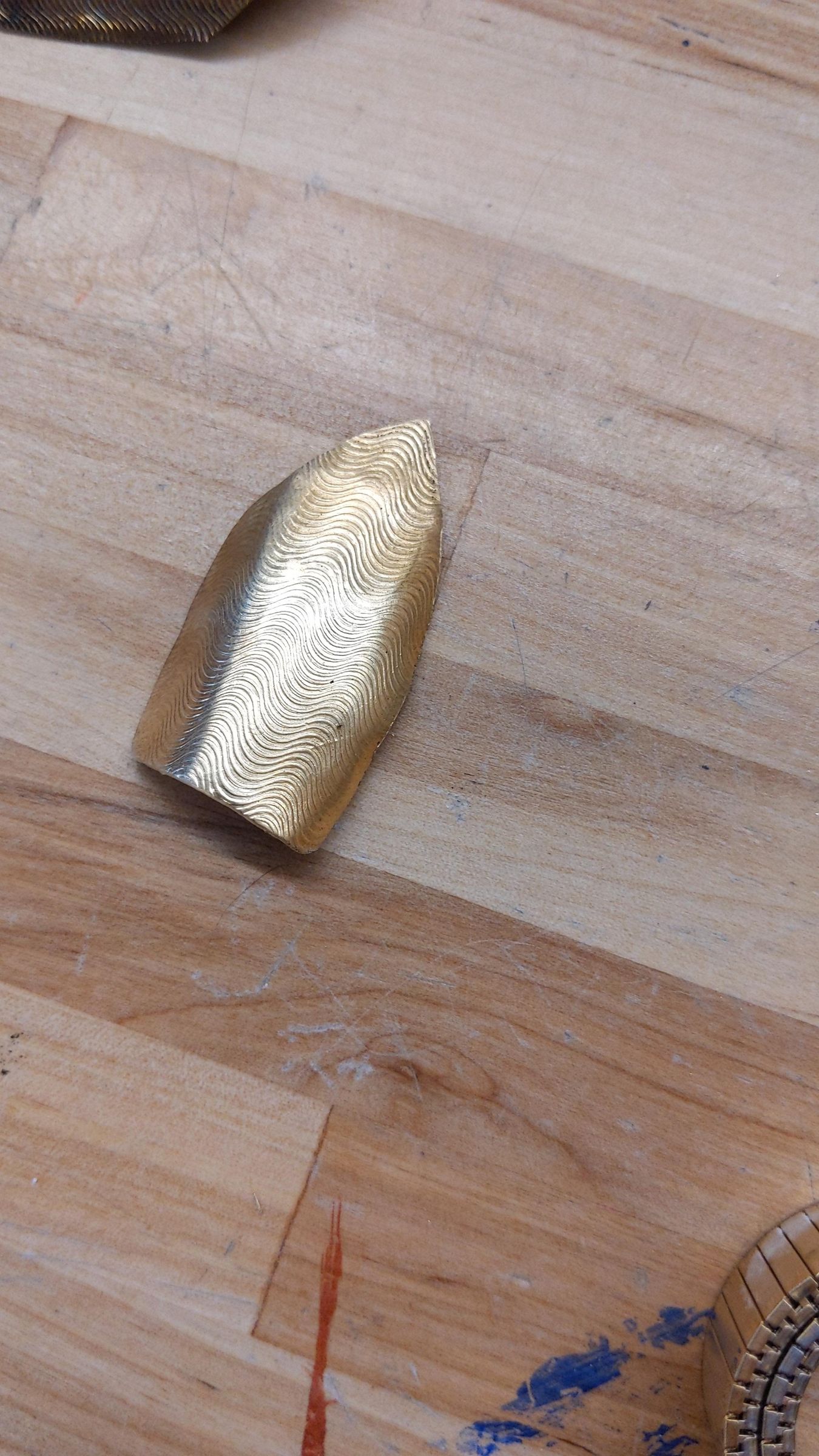 Linked Metal Fish Scale Necklace : 11 Steps (with Pictures) - Instructables