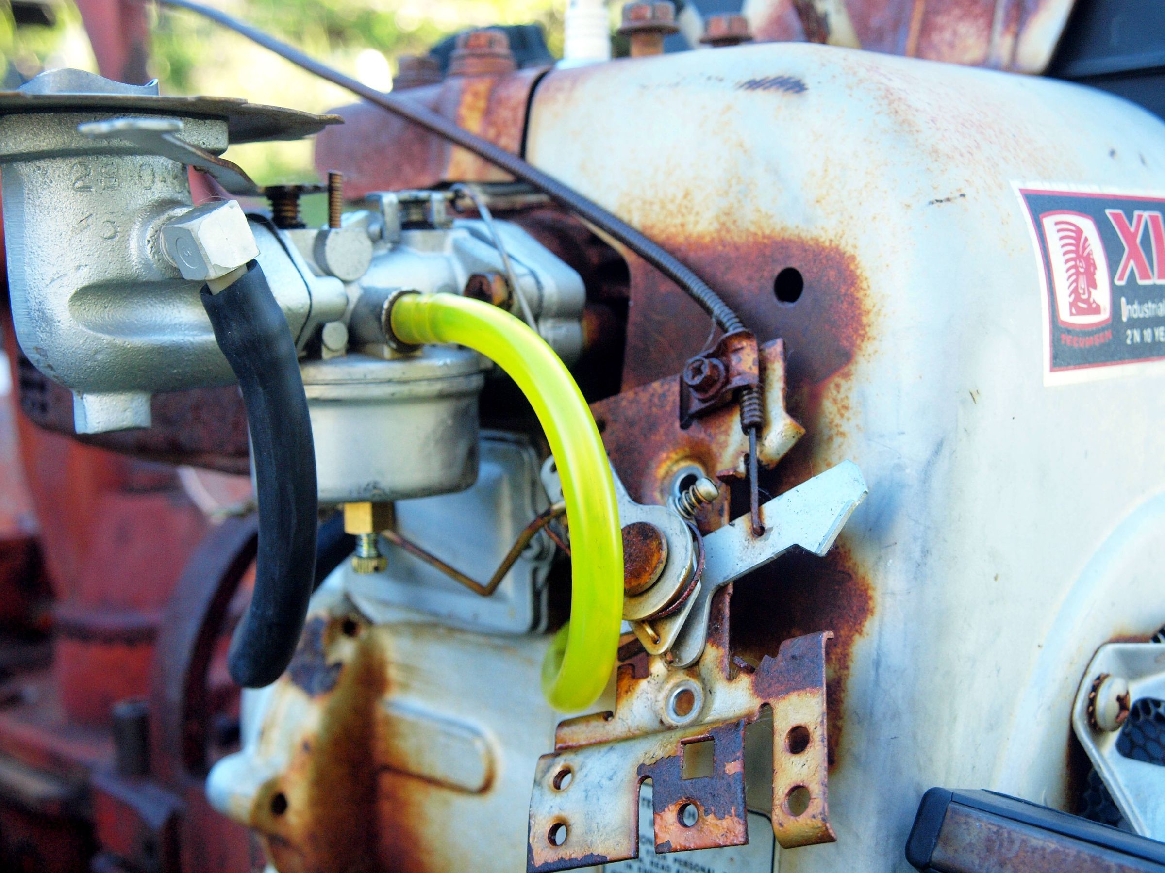 How to Resurrect and Fix a Long Abandoned Rototiller. : 7 Steps (with ...