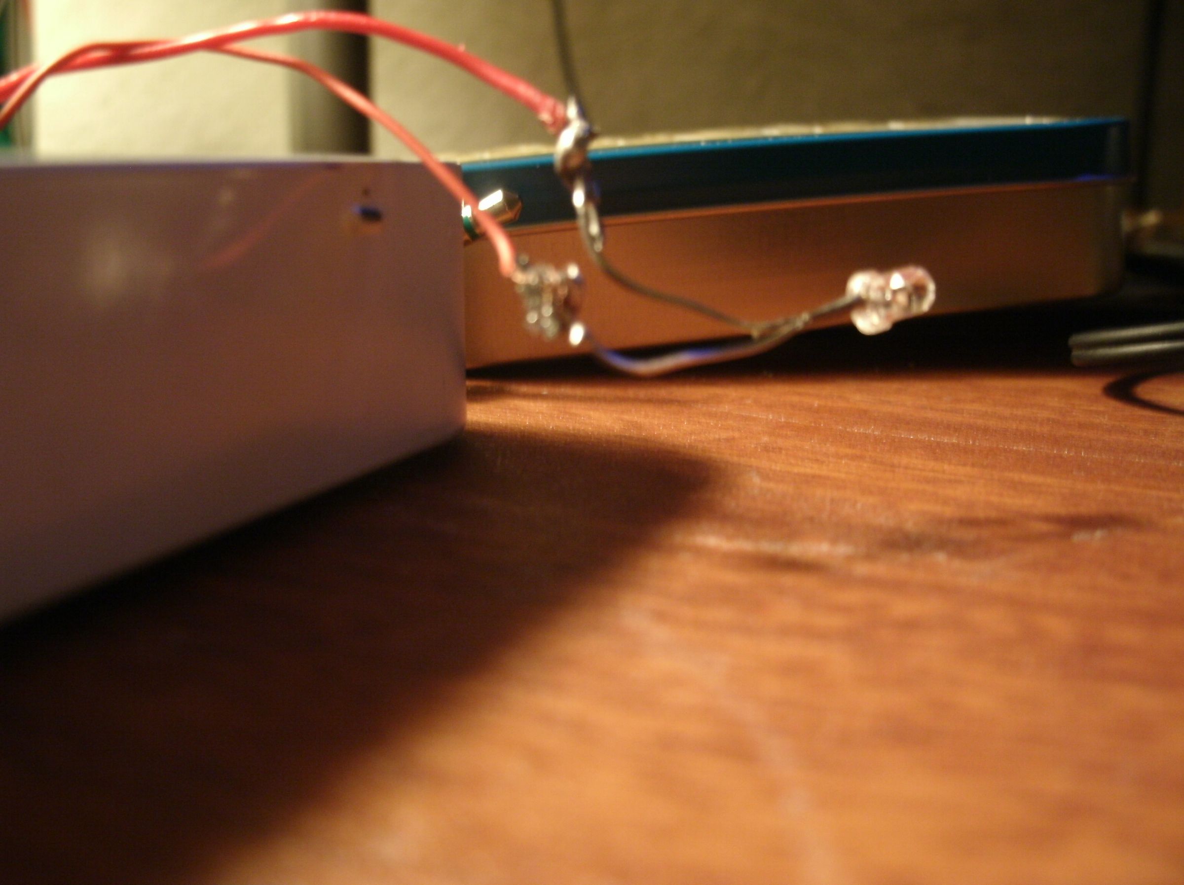 Portable Ipod Speaker With LEDS!!! : 9 Steps - Instructables