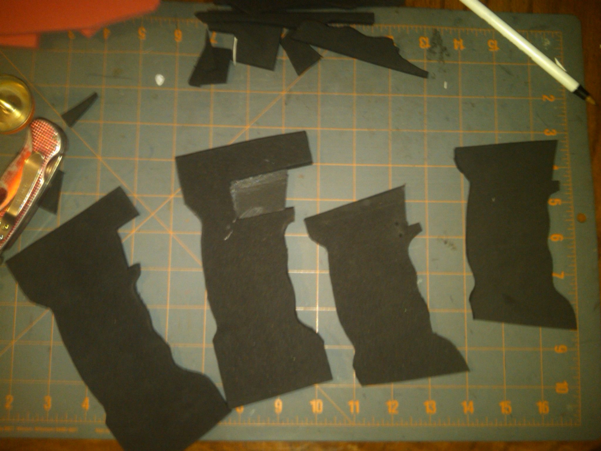 AEP7 Laser Pistol (Fallout 3) : 16 Steps - Instructables