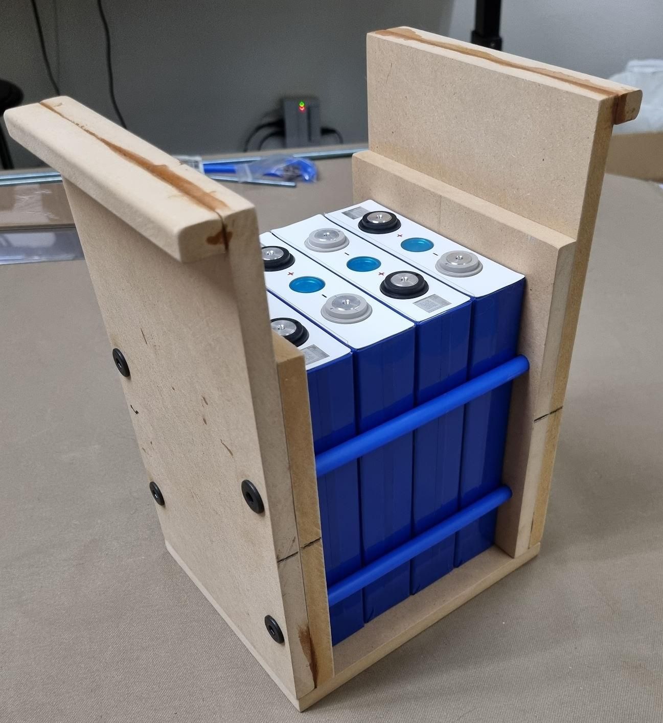 Solar Generator : 4 Steps (with Pictures) - Instructables