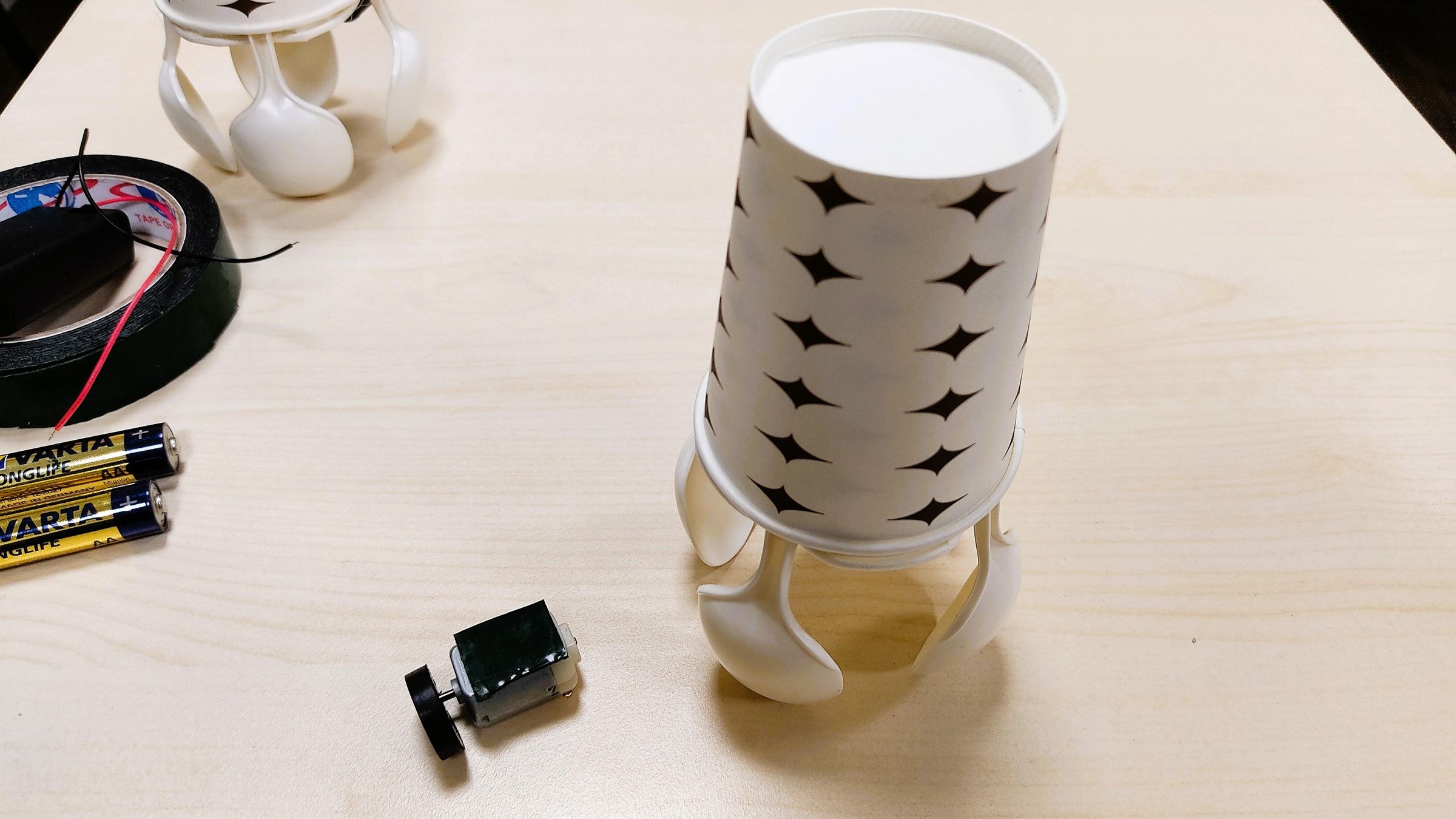 Robotics for School: Create Four Easy Robots Using Simple Materials ...