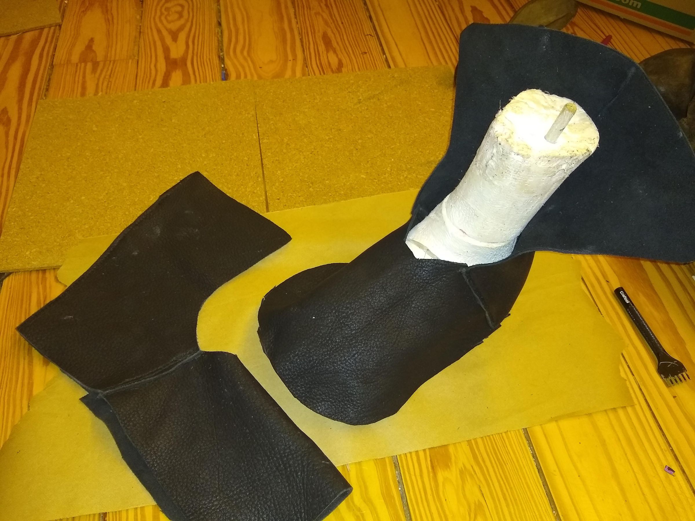 Custom Made Wide-Toe Boots Built on a Casting : 12 Steps (with Pictures ...