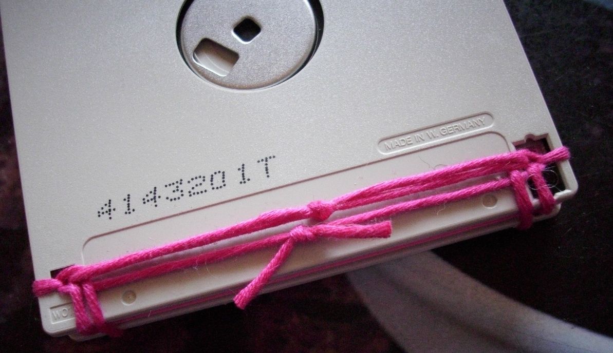Notebook From Old Floppy Disks : 9 Steps (with Pictures) - Instructables