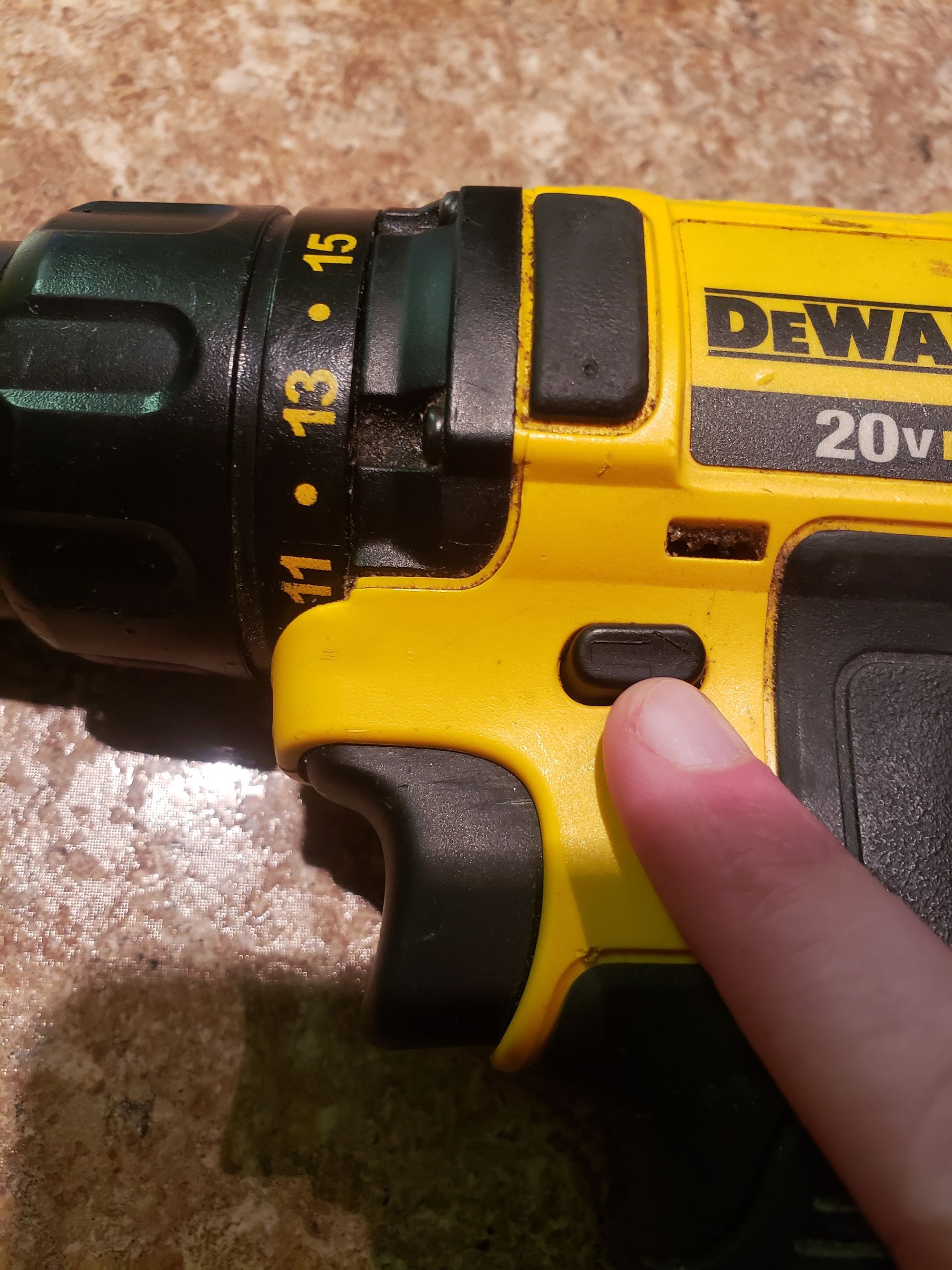 How to Assemble and Use a Cordless Power Drill : 10 Steps - Instructables