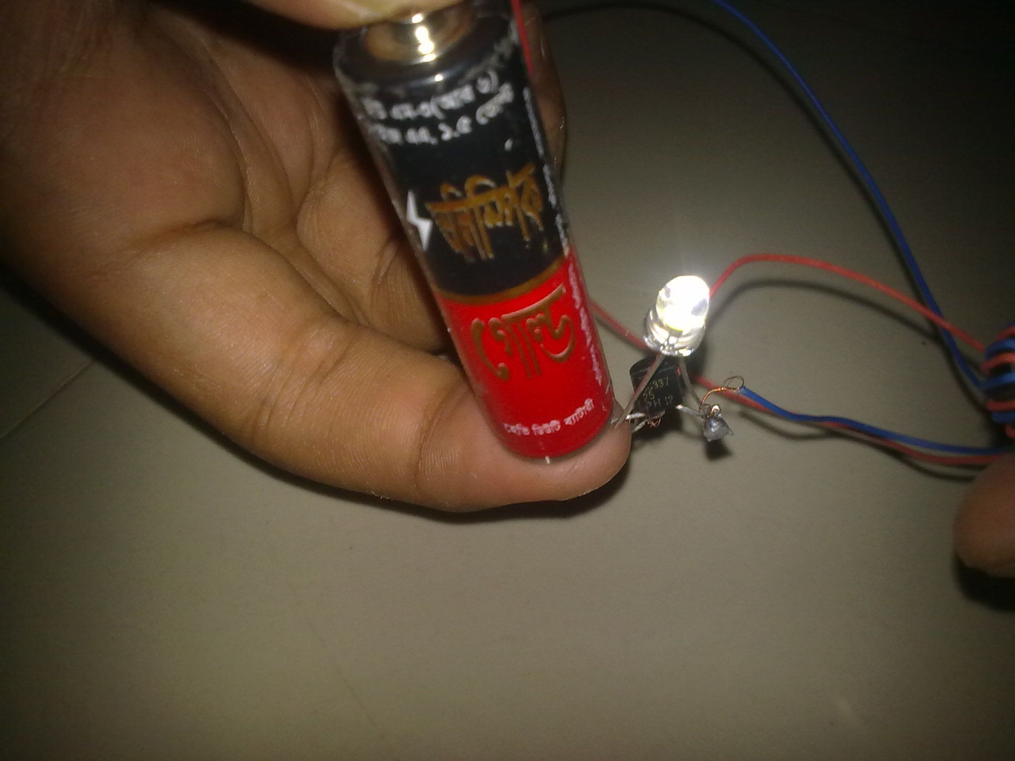 Make a Joule Thief Easily : 9 Steps - Instructables