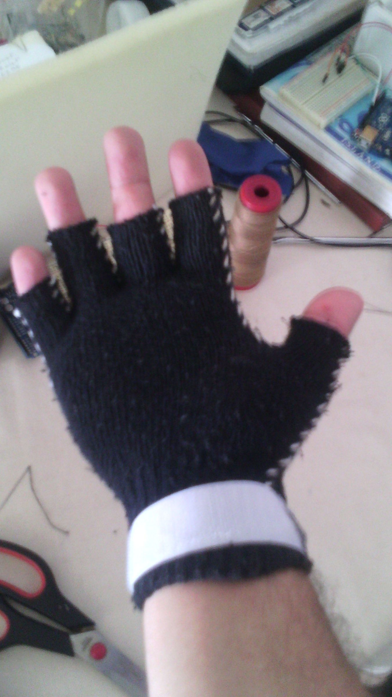 Read Hand Gestures Using Arduino : 6 Steps - Instructables