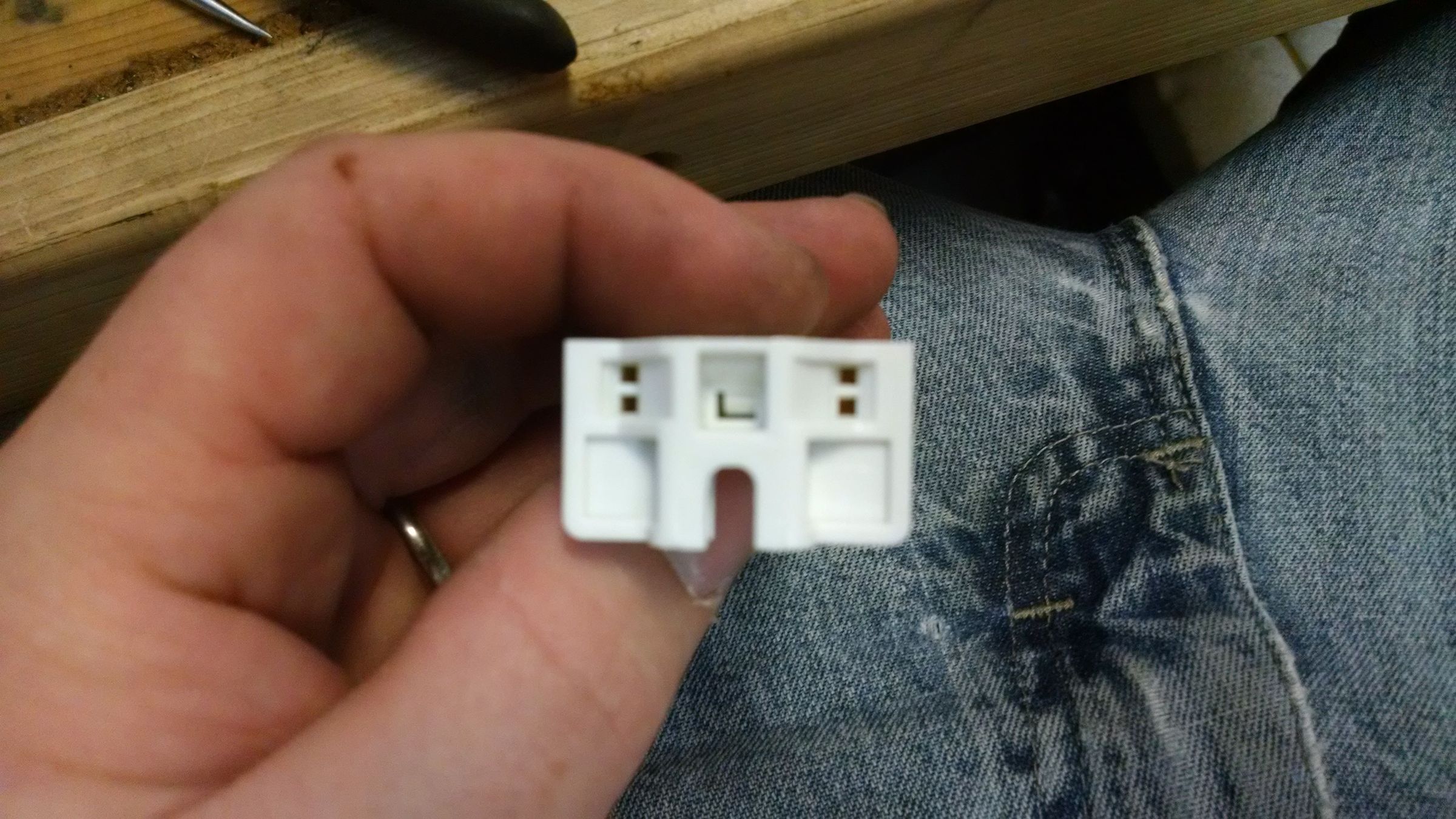 T12 Fluorescent Light Ballast Replacement : 4 Steps (with Pictures ...
