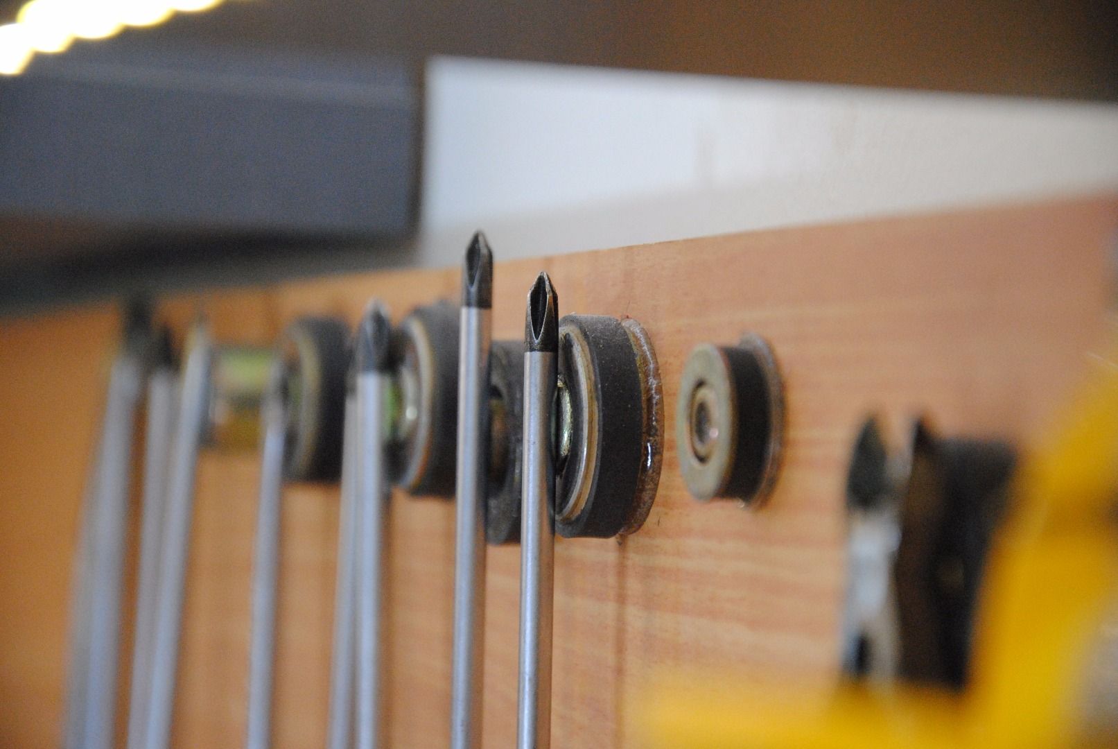 9 Unusual Tool Storage Methods for Your Workshop : 9 Steps (with ...