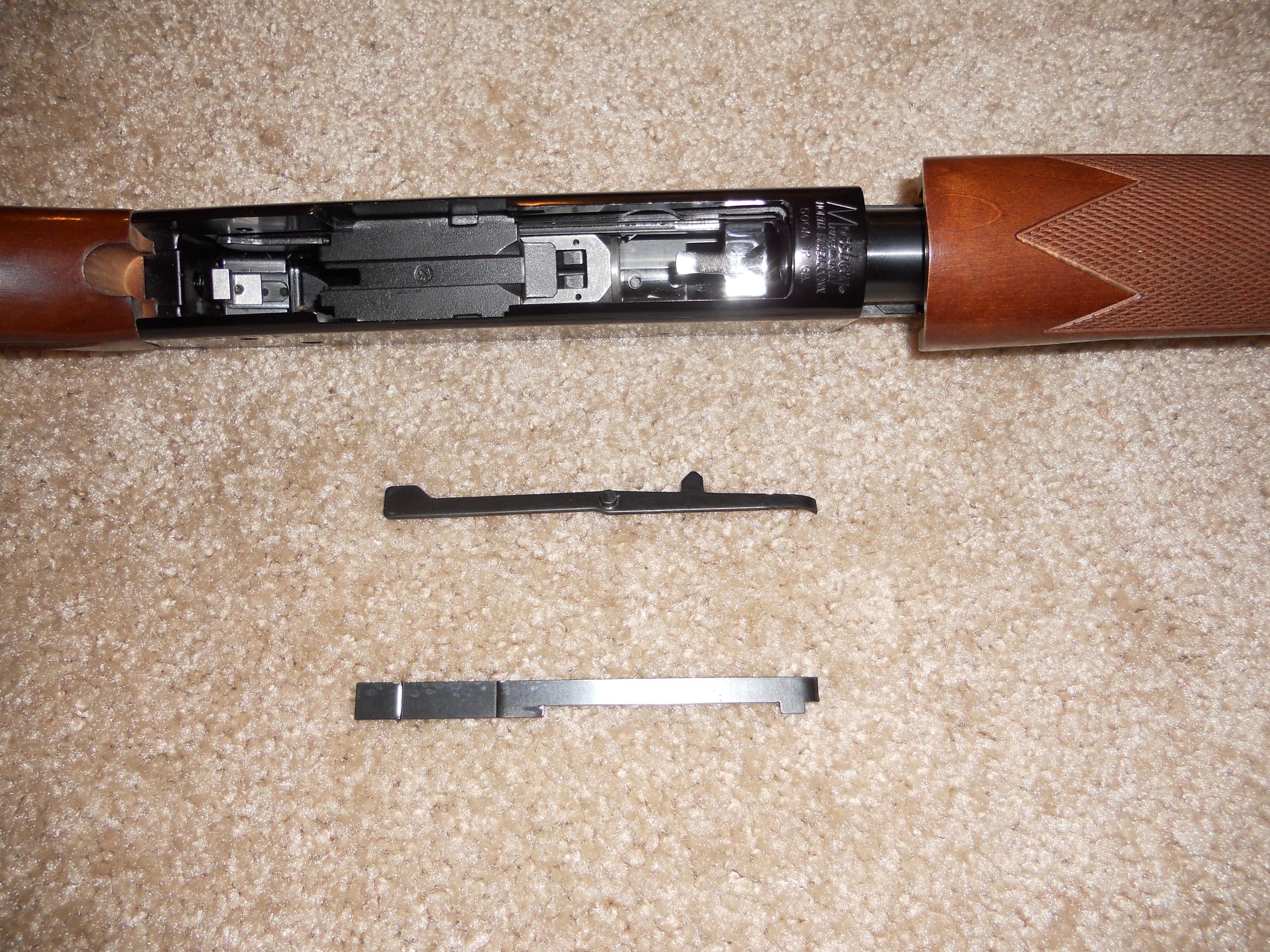 How to Disassemble a Mossberg 500 Series Shotgun : 9 Steps - Instructables