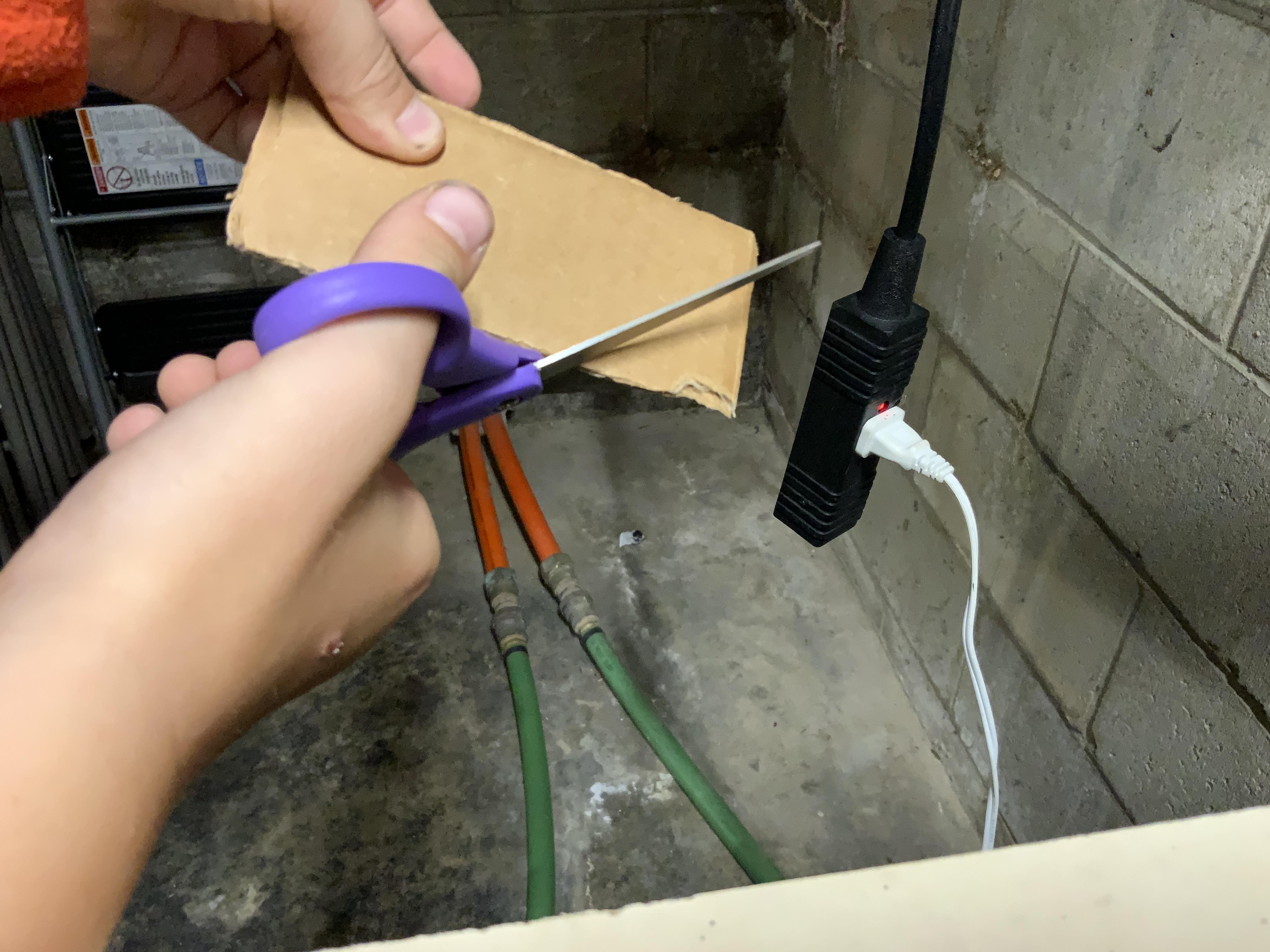 Apocalypse Spiderman Web Shooter. Household Items : 7 Steps - Instructables