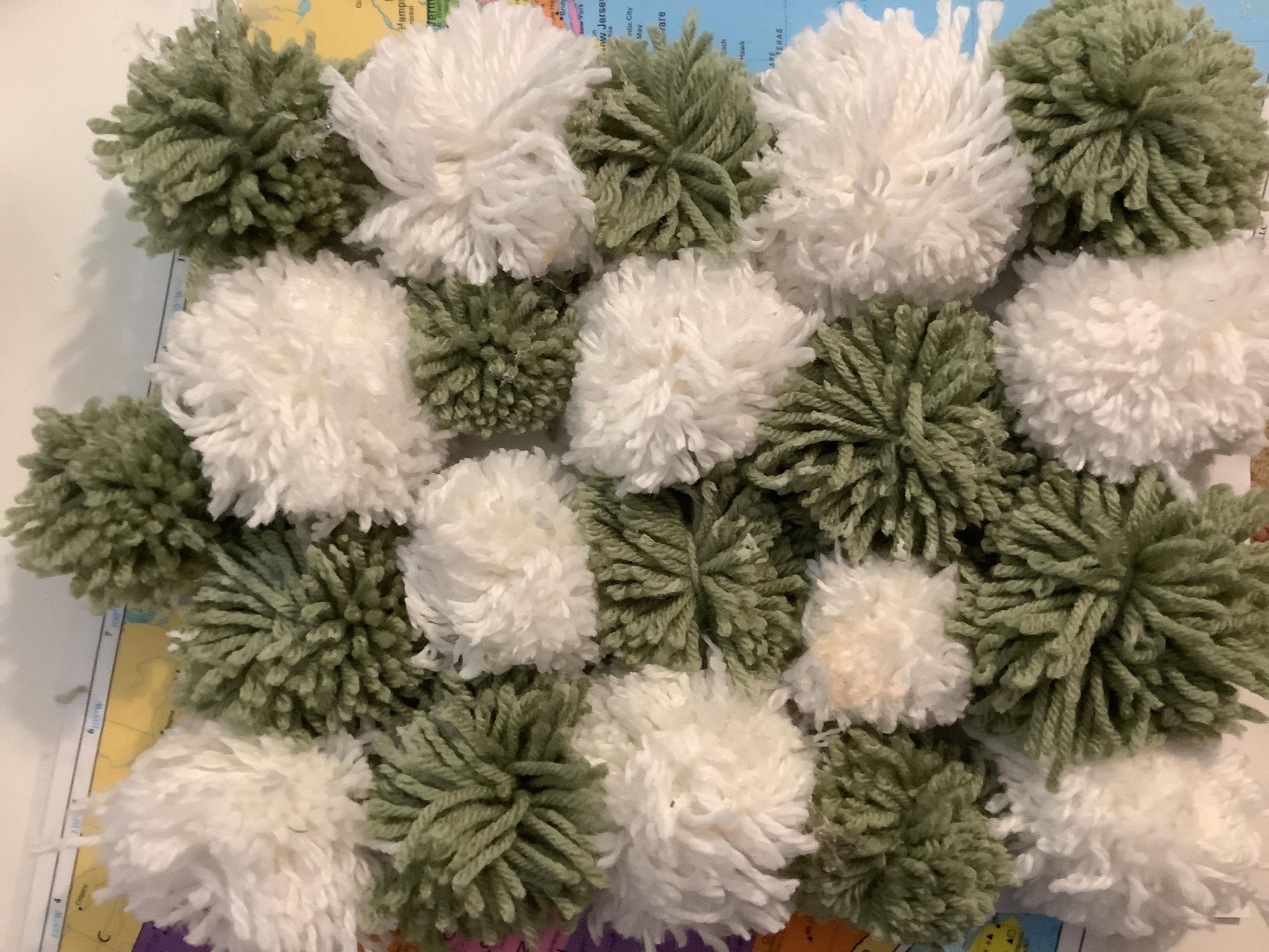 Pom Pom Wall Hanging : 9 Steps (with Pictures) - Instructables