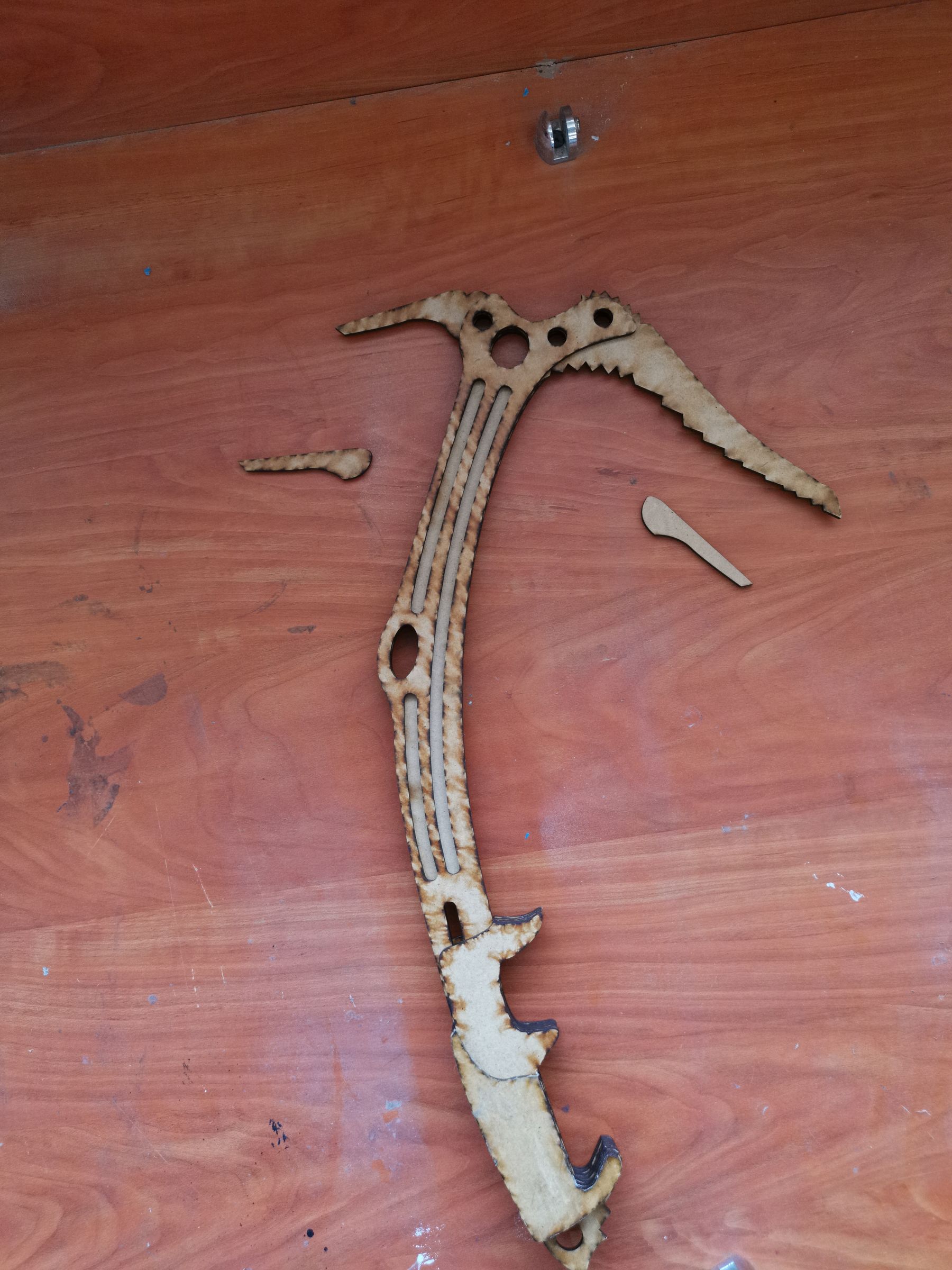 Piolet Tomb Raider : 5 Steps (with Pictures) - Instructables