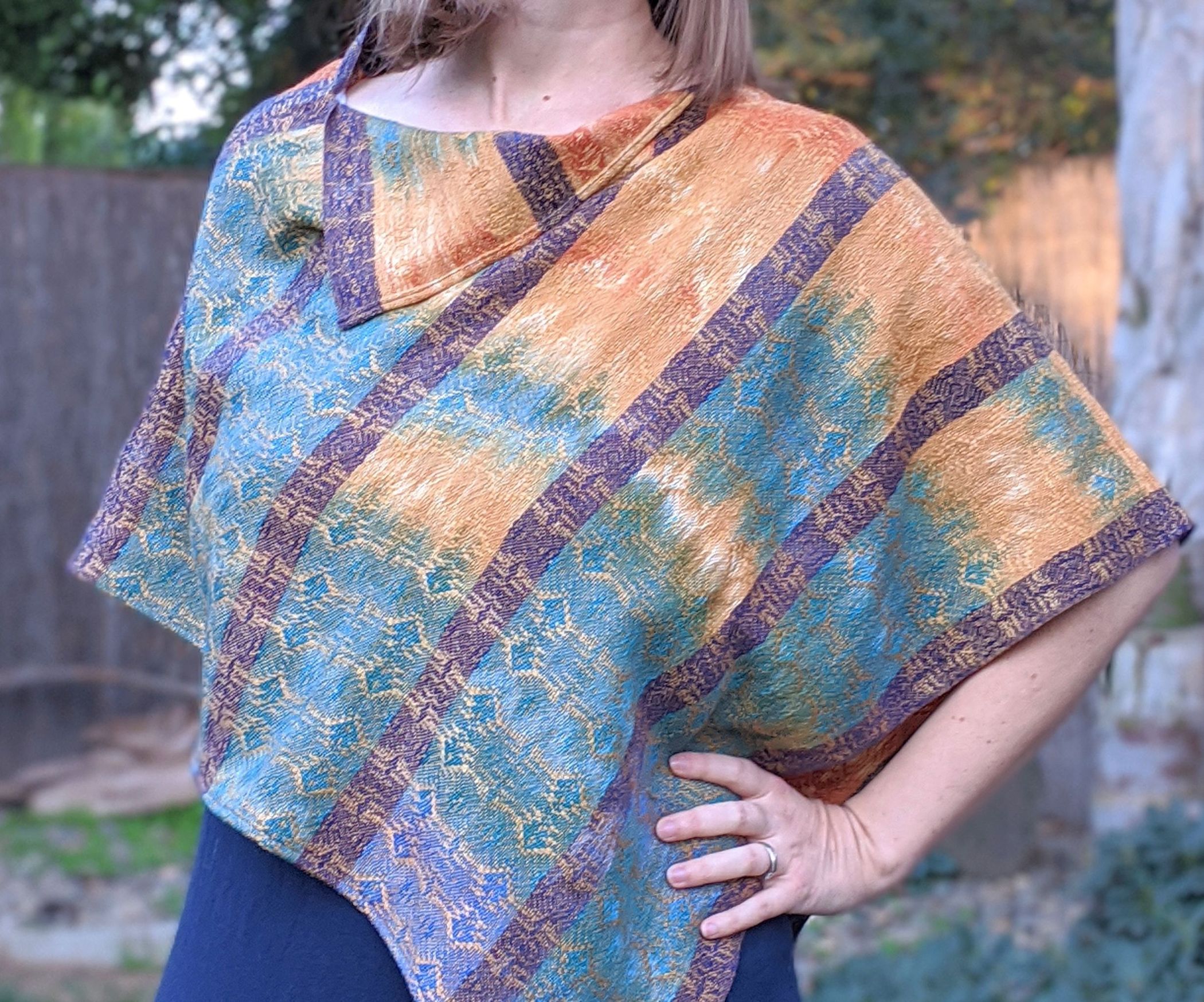 Quick and Beautiful Poncho : 7 Steps (with Pictures) - Instructables