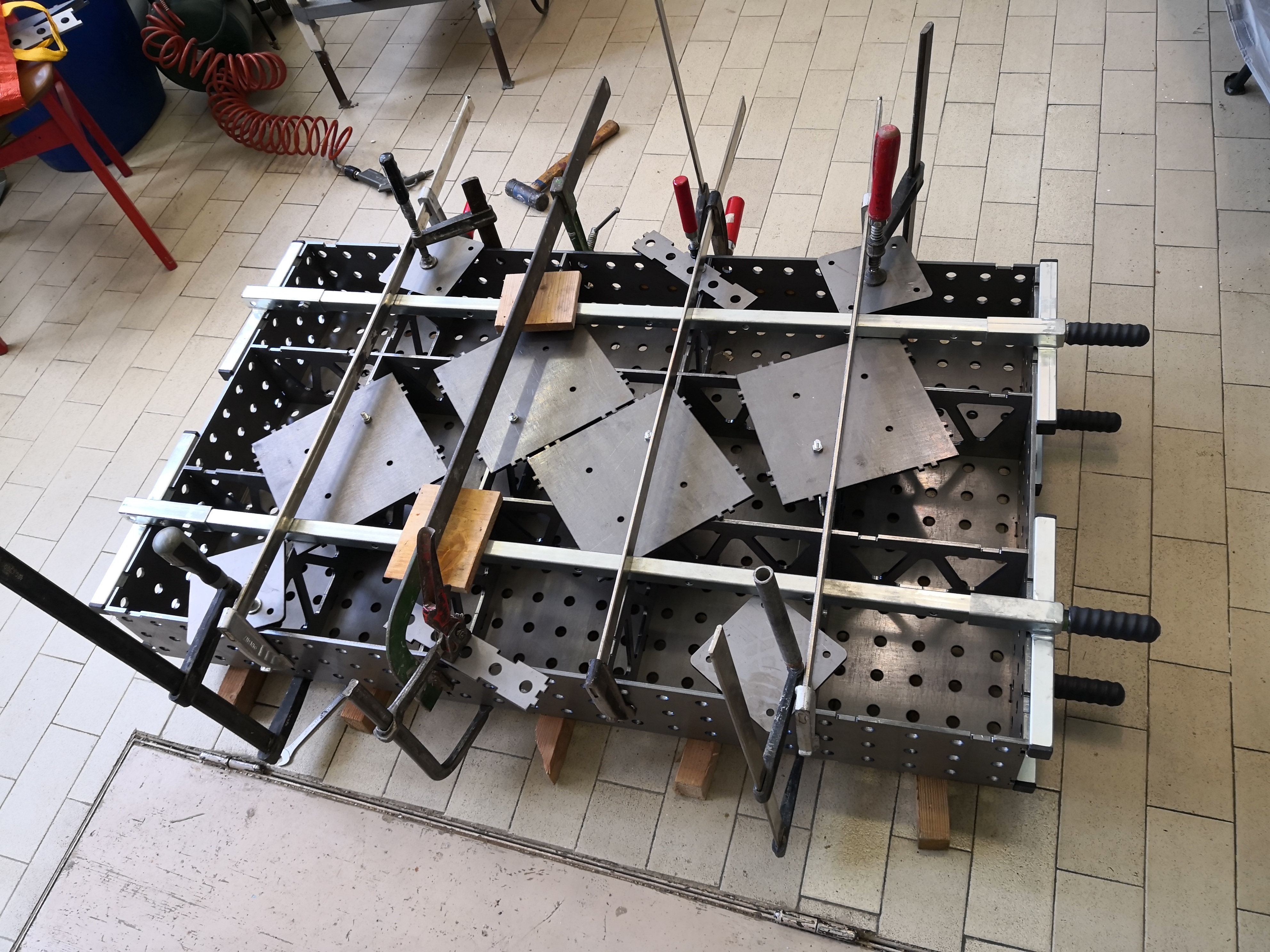 DIY Professional Grade Welding Table (with FREE Plans) : 9 Steps (with ...