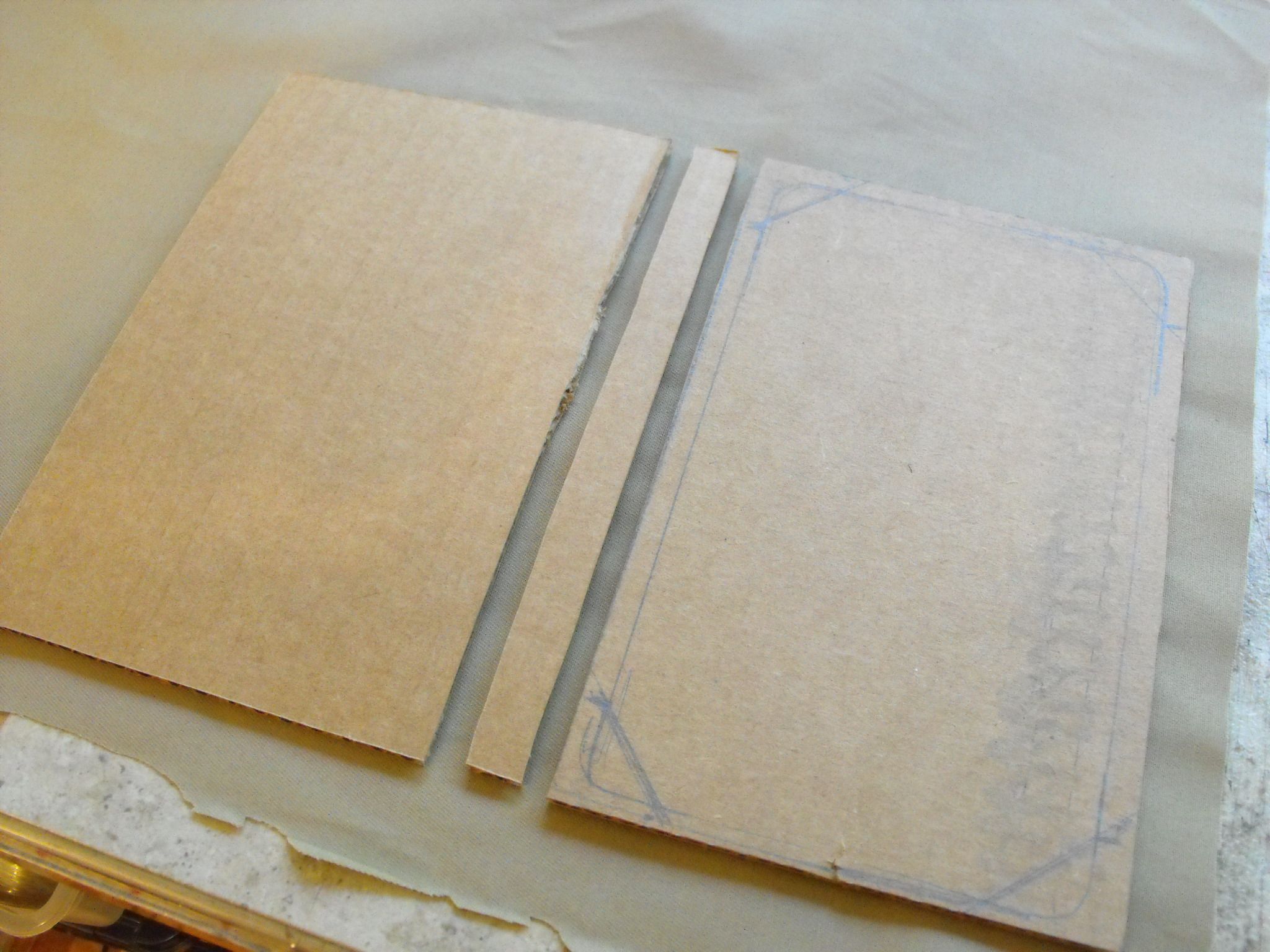 No-Kill / No-Sew (fake!) Book Cover for Tablets and EReaders : 8 Steps ...