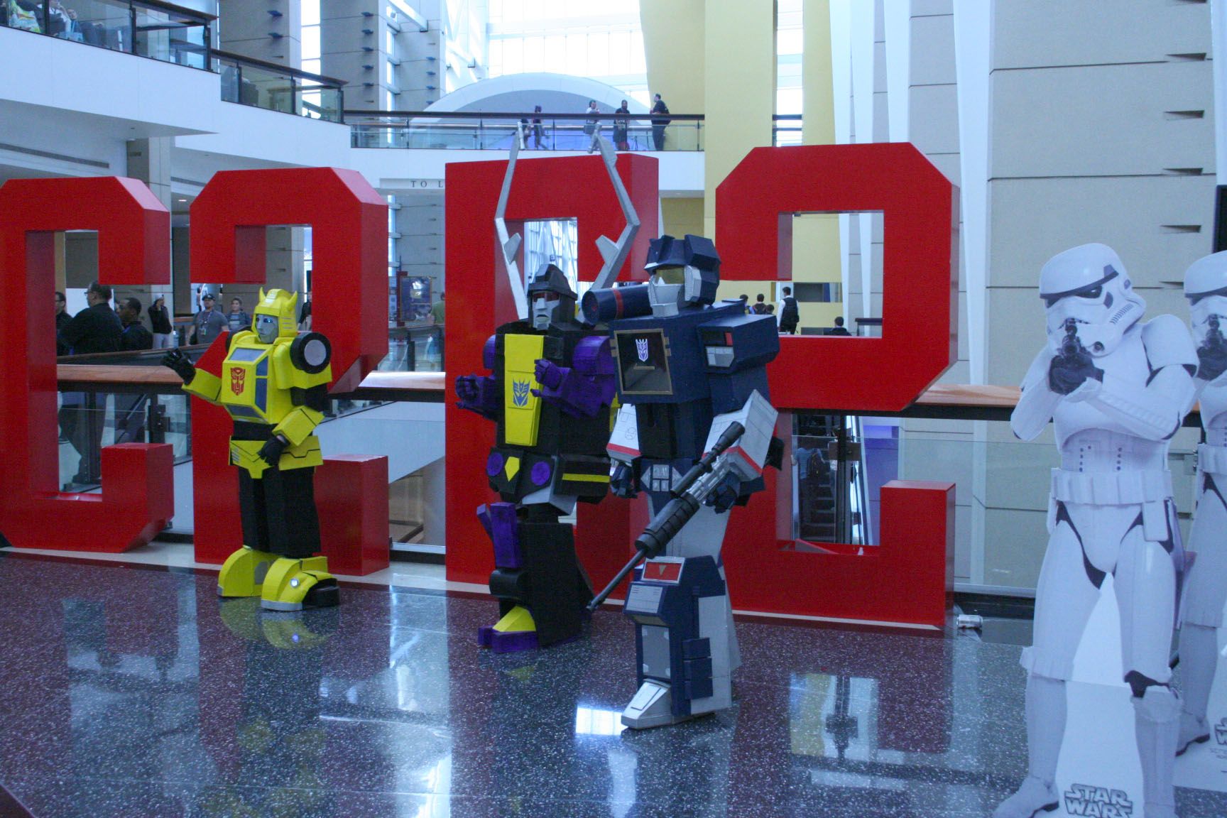 How to Make a Transformers Decepticons: "Soundwave" Costume : 12 Steps ...