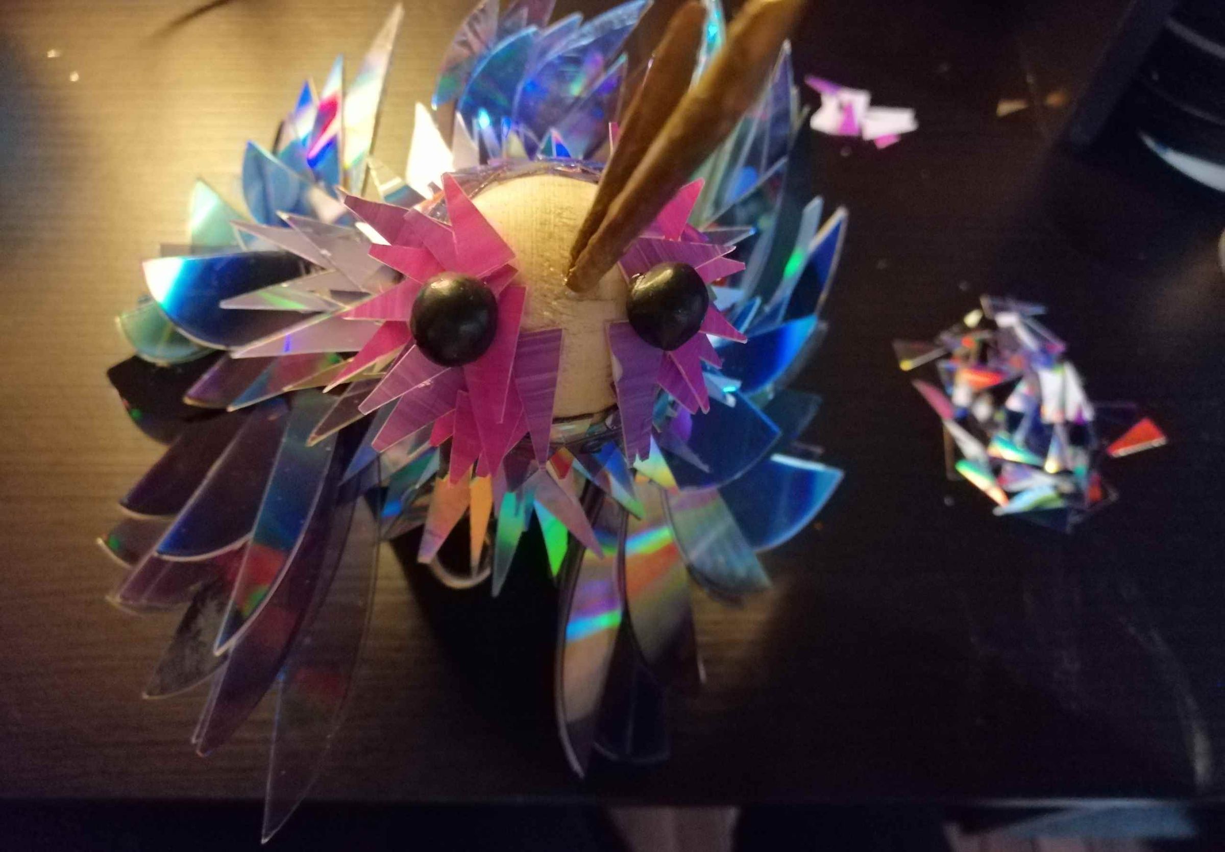 Broken CD Bird : 12 Steps (with Pictures) - Instructables