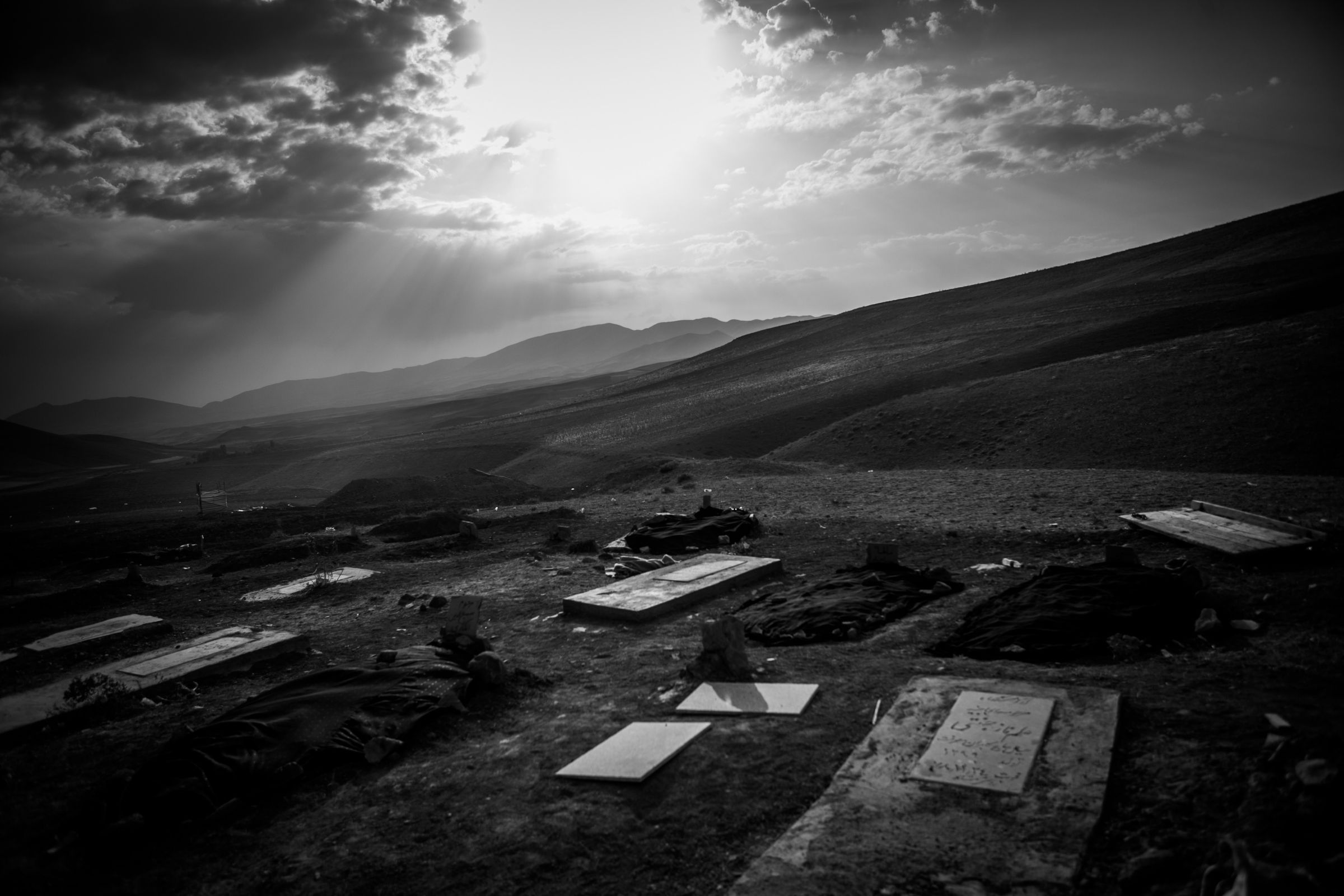 Photography in Critical Situation (Earthquake) - Instructables