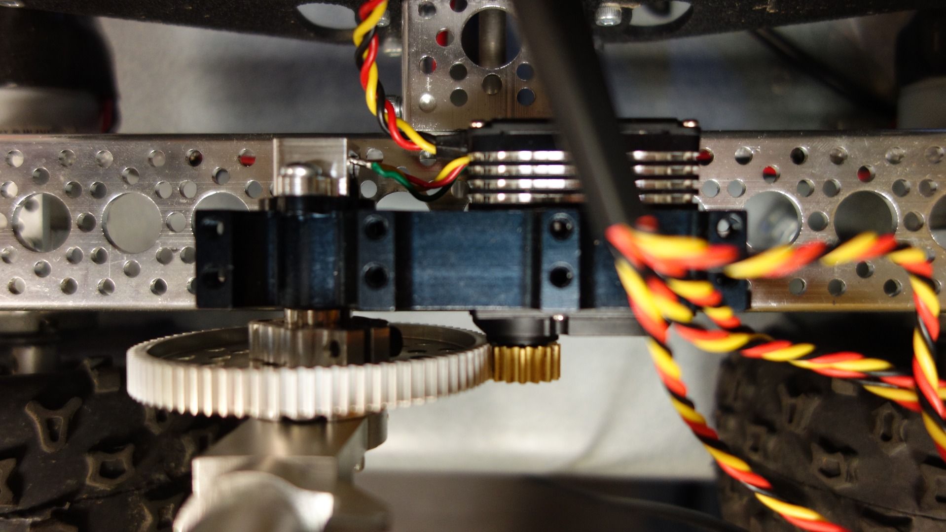 SERVOCITY NOMAD Robotic Arm Attachment : 9 Steps (with Pictures ...