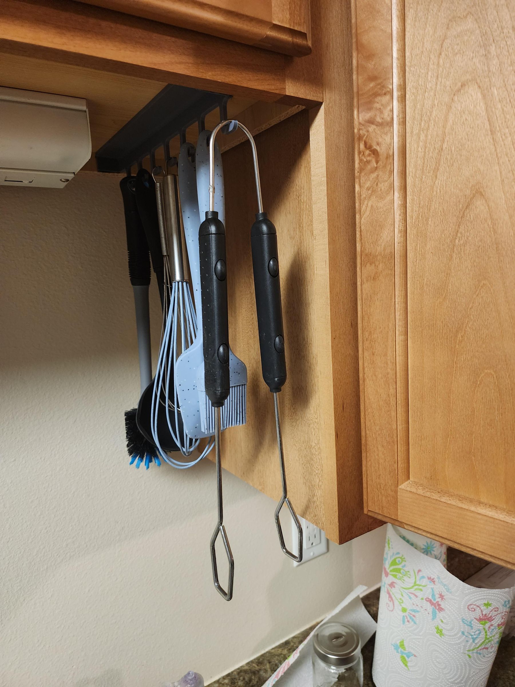 Under-Cabinet Kitchen Utensil Storage : 8 Steps (with Pictures ...