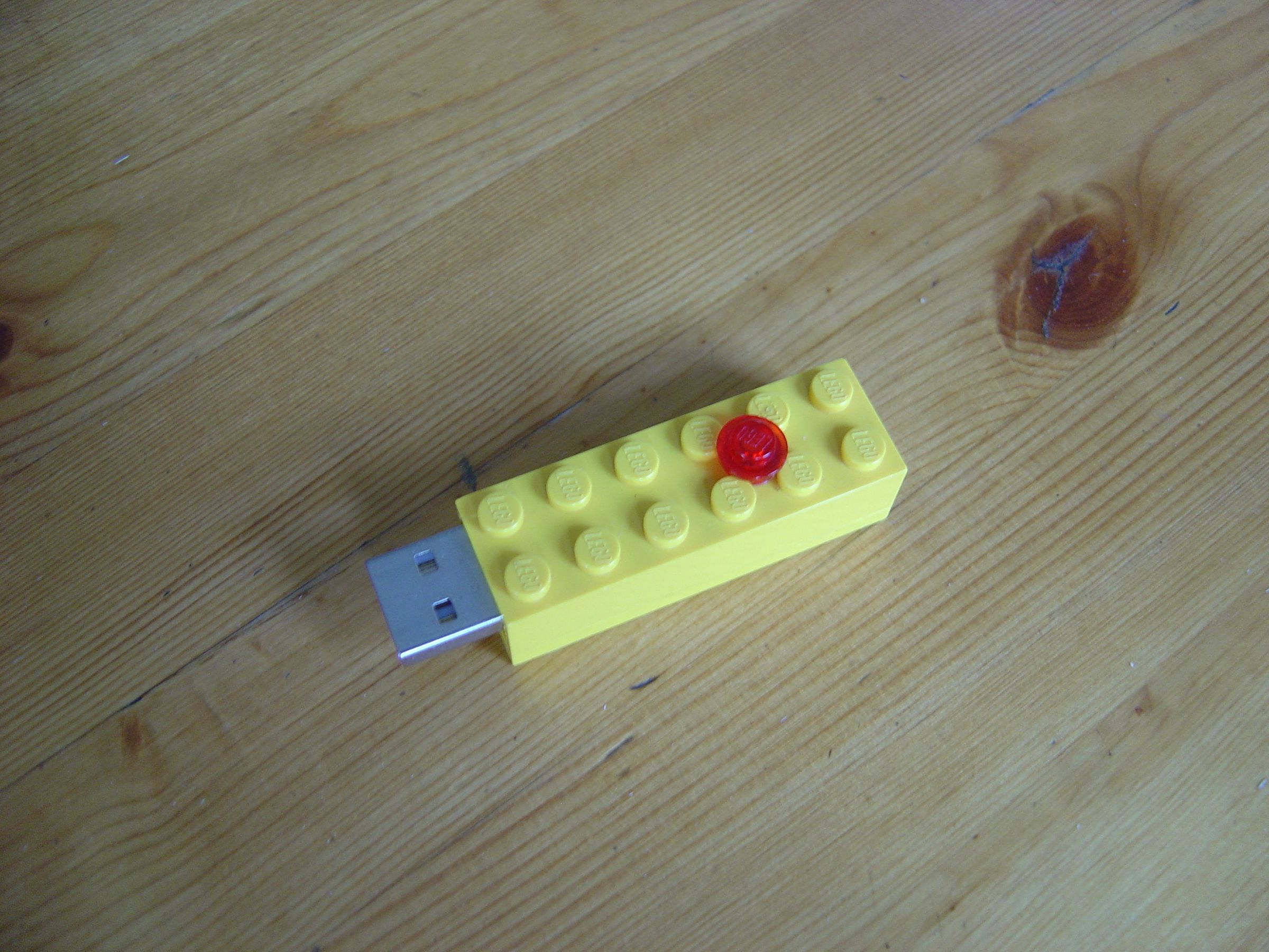 Compact Lego USB Stick : 3 Steps - Instructables