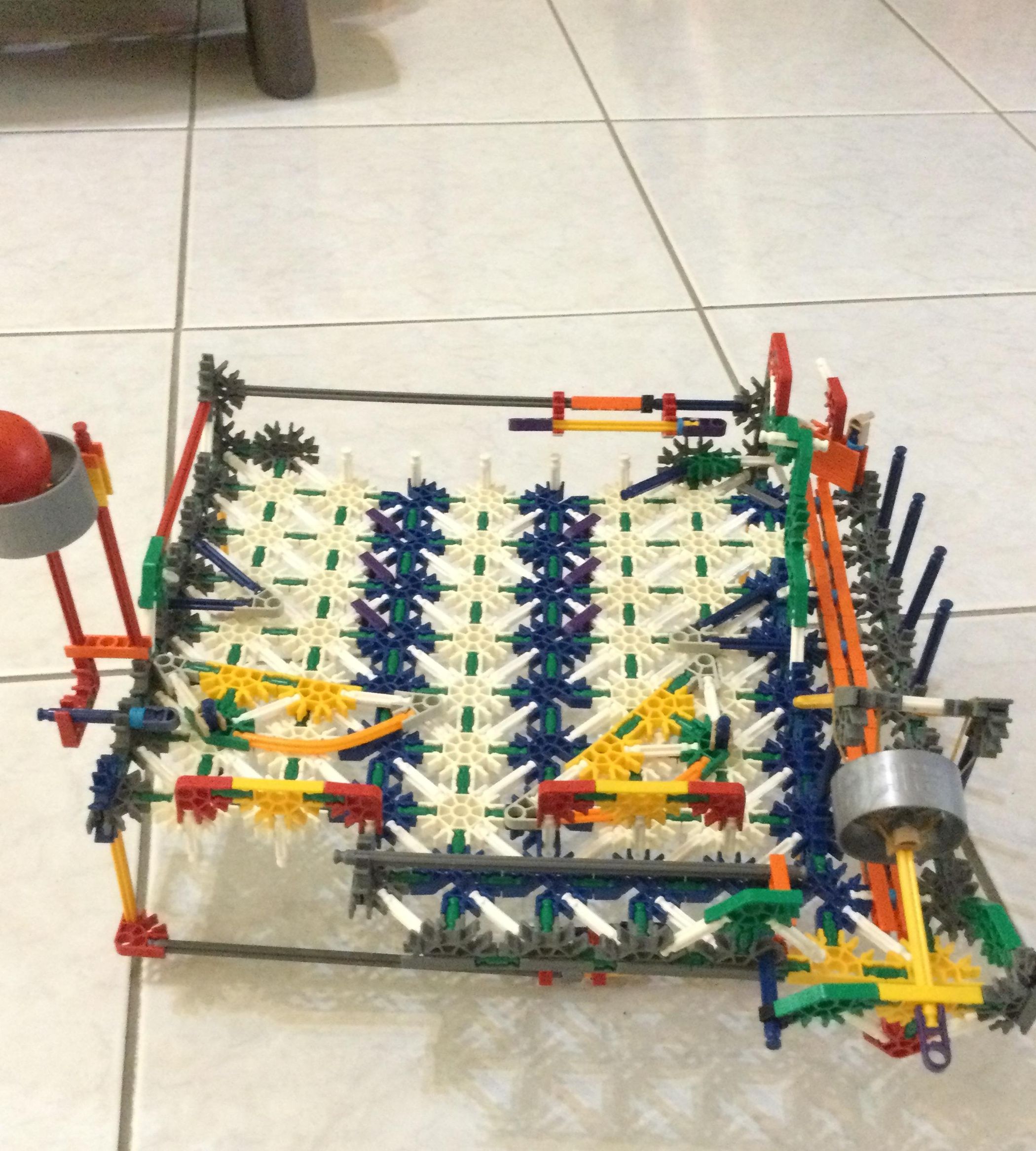 K’nex Mini Pinball Machine : 5 Steps - Instructables