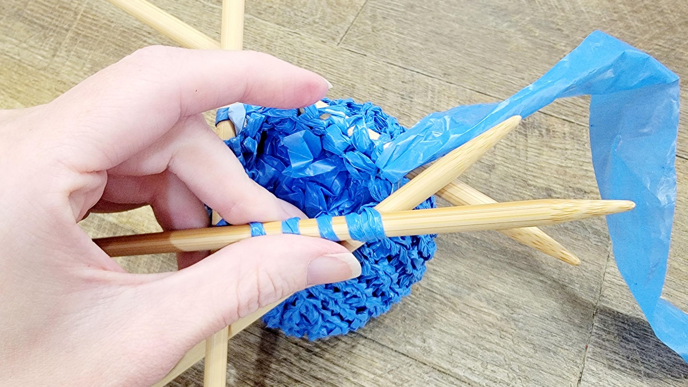 Knit Plastic Bag Ball : 10 Steps (with Pictures) - Instructables