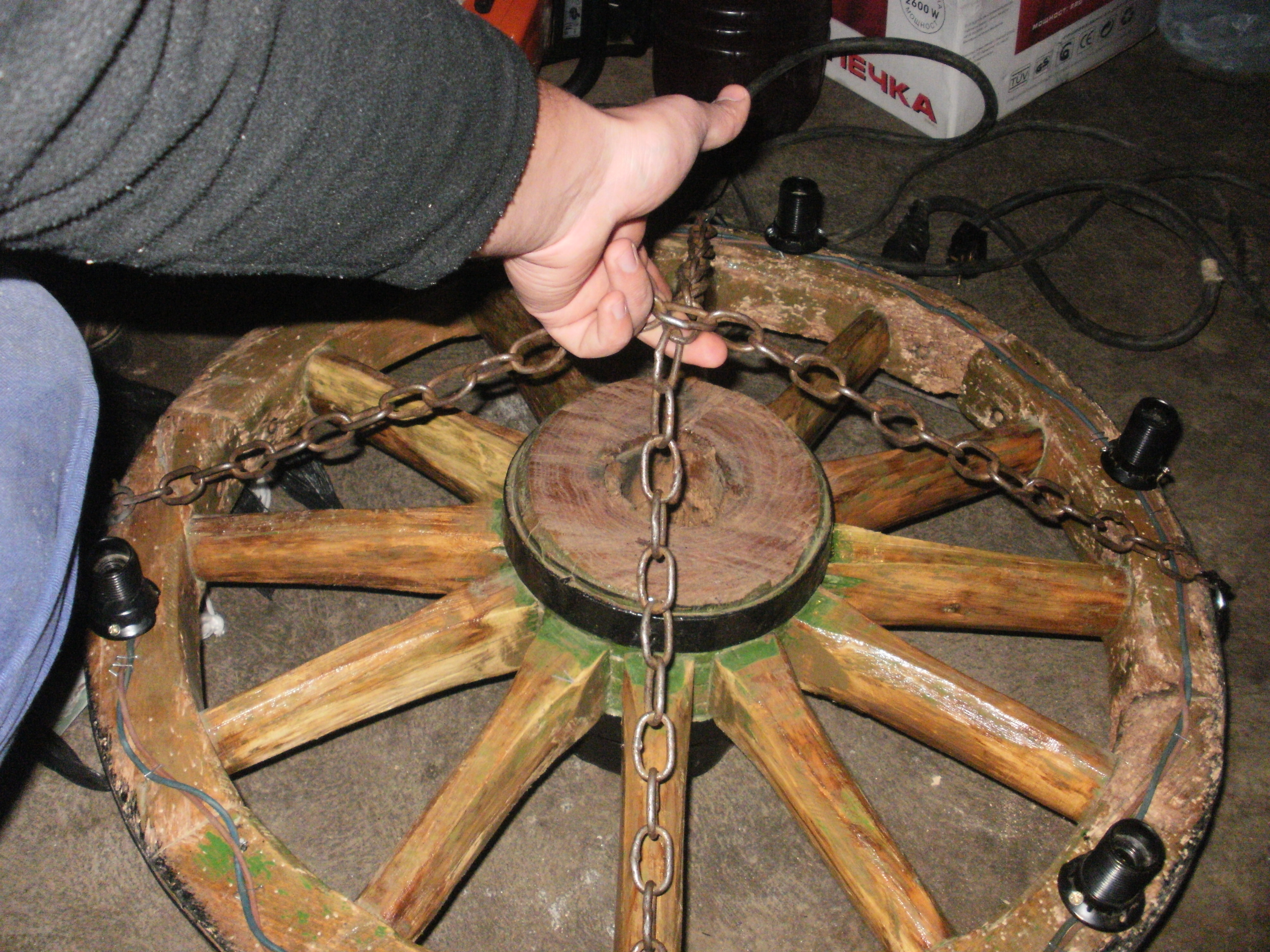 How To Make A Wooden Wagon Wheel