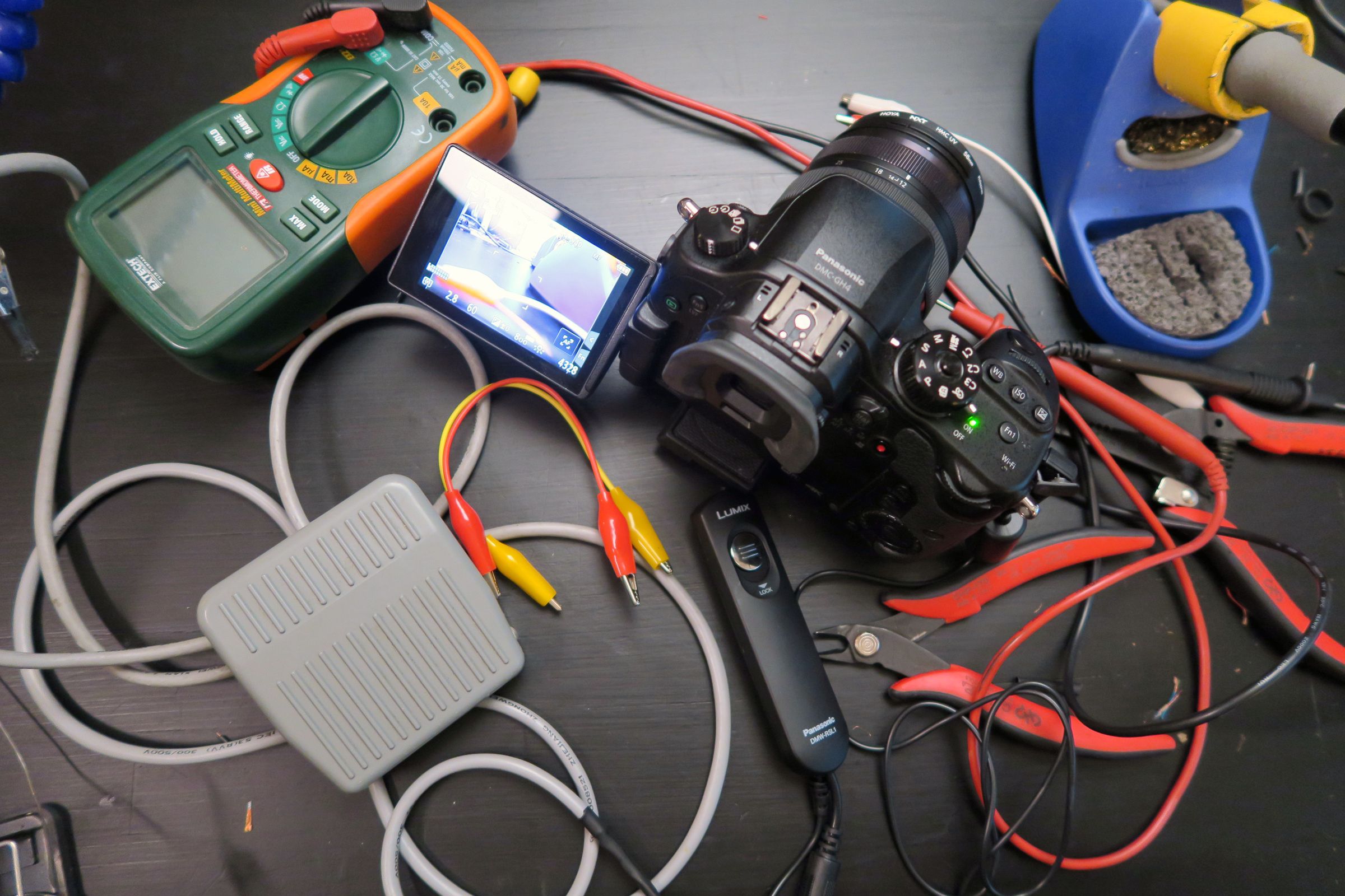 Foot Switch Camera Trigger for GH4 (with Pictures) - Instructables