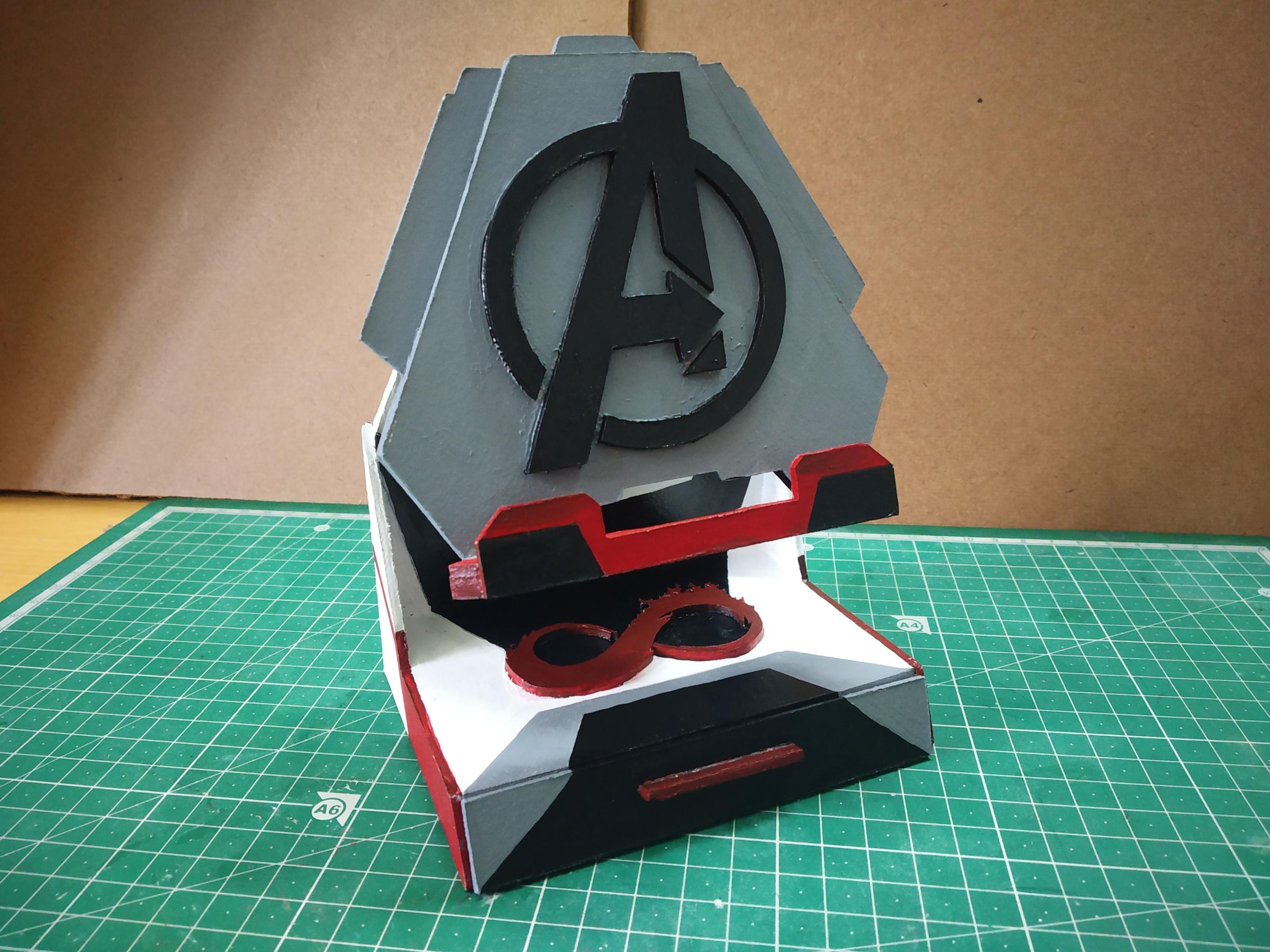 Easy Avengers Smartphone Stand : 14 Steps (with Pictures) - Instructables