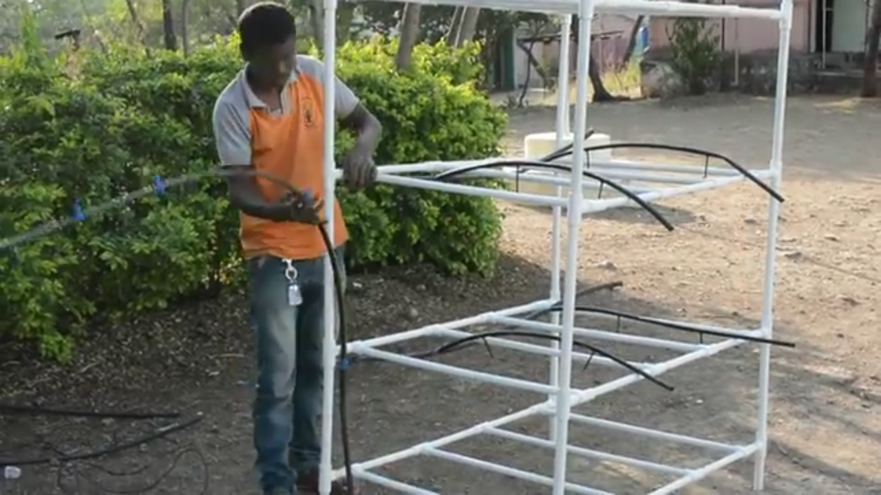 PVC Pipe Hydroponics Structure. : 5 Steps (with Pictures) - Instructables