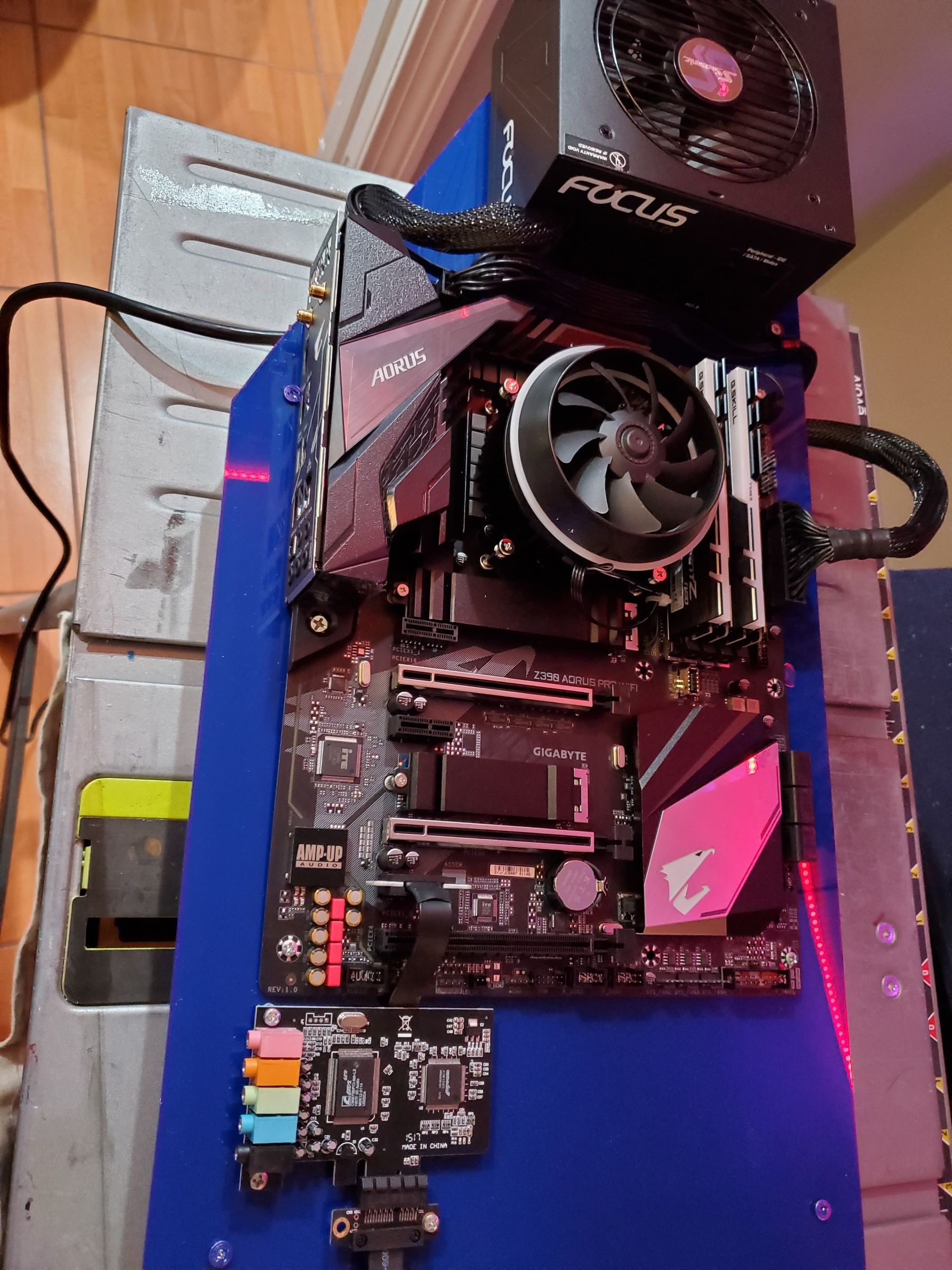 Quick and Easy Wall Mount PCs : 8 Steps - Instructables
