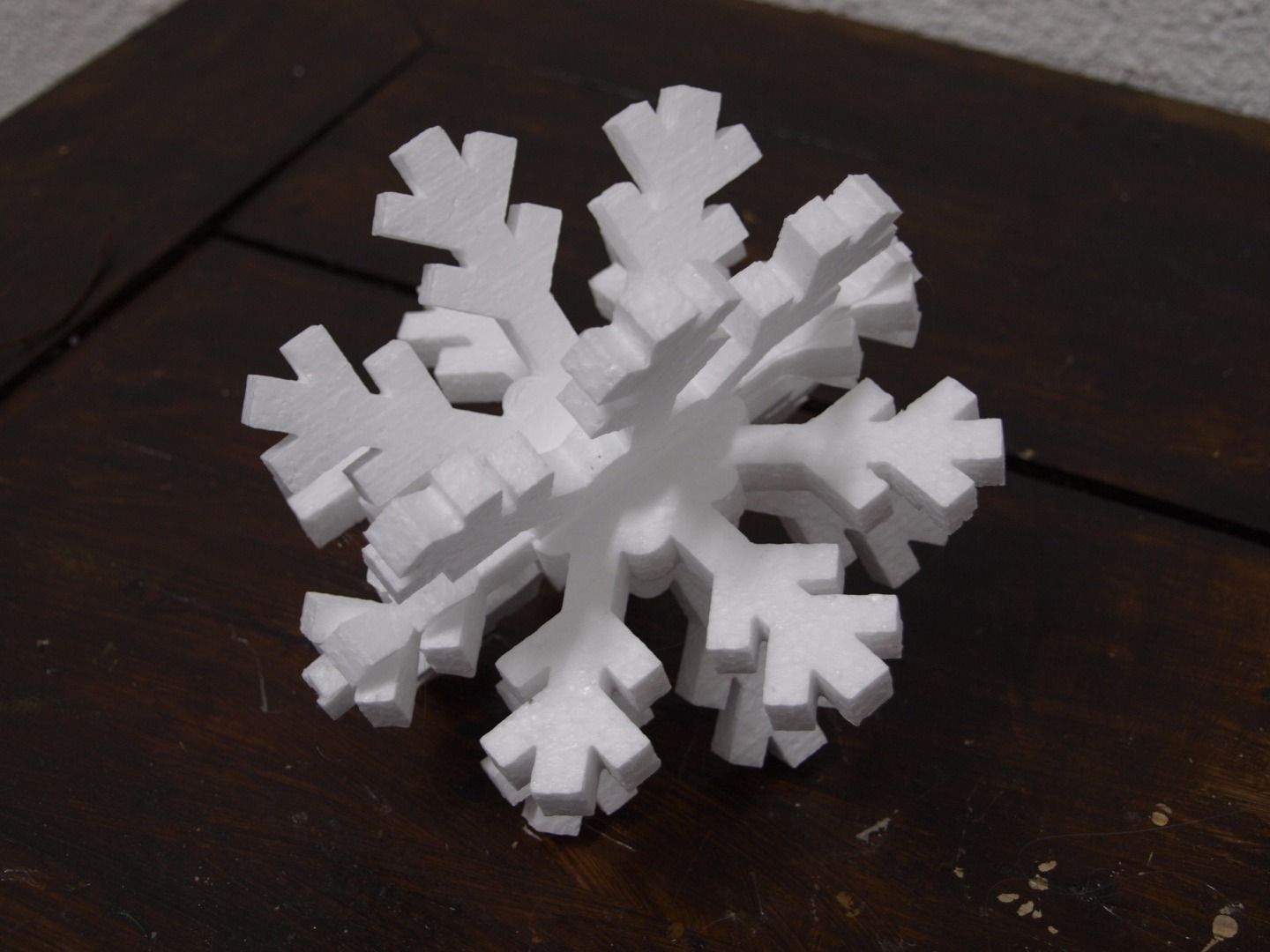 3D Puzzle Styrofoam Snowflakes : 4 Steps (with Pictures) - Instructables