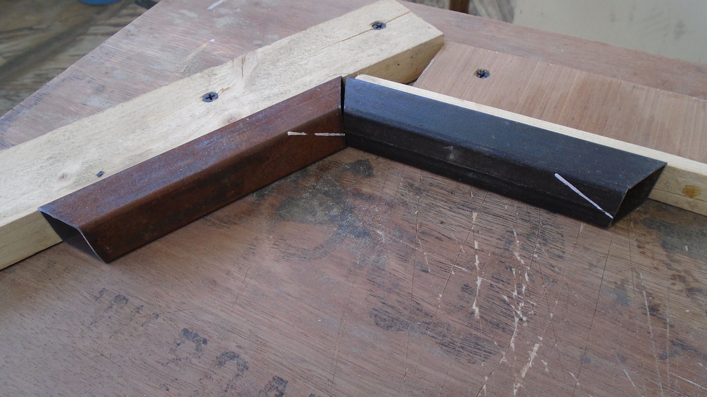 Hexagon Inlayed Shop Stool Build : 10 Steps (with Pictures) - Instructables