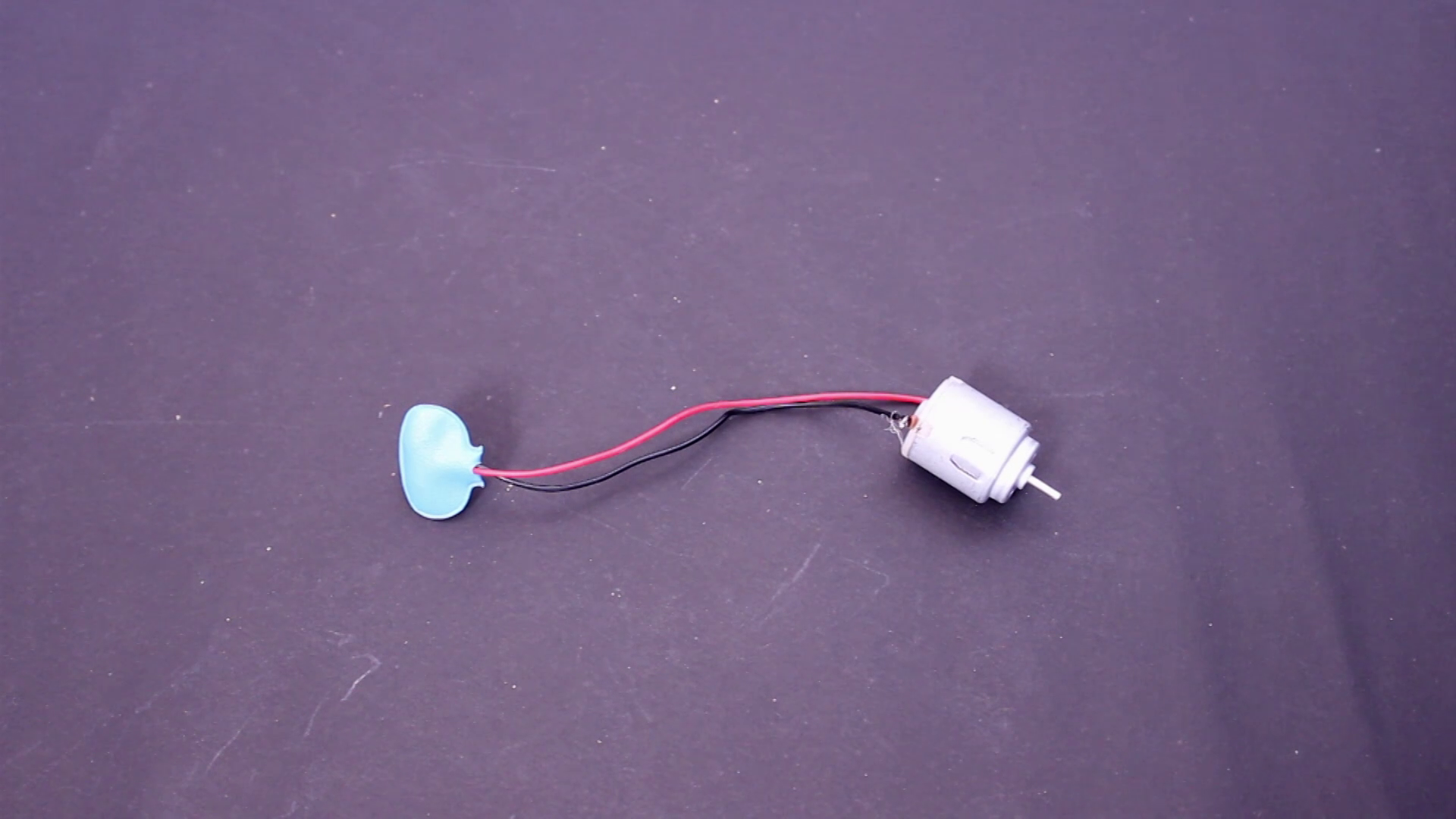 Make Rotating Christmas Tree Light Using LED's and Toy Motor : 7 Steps ...