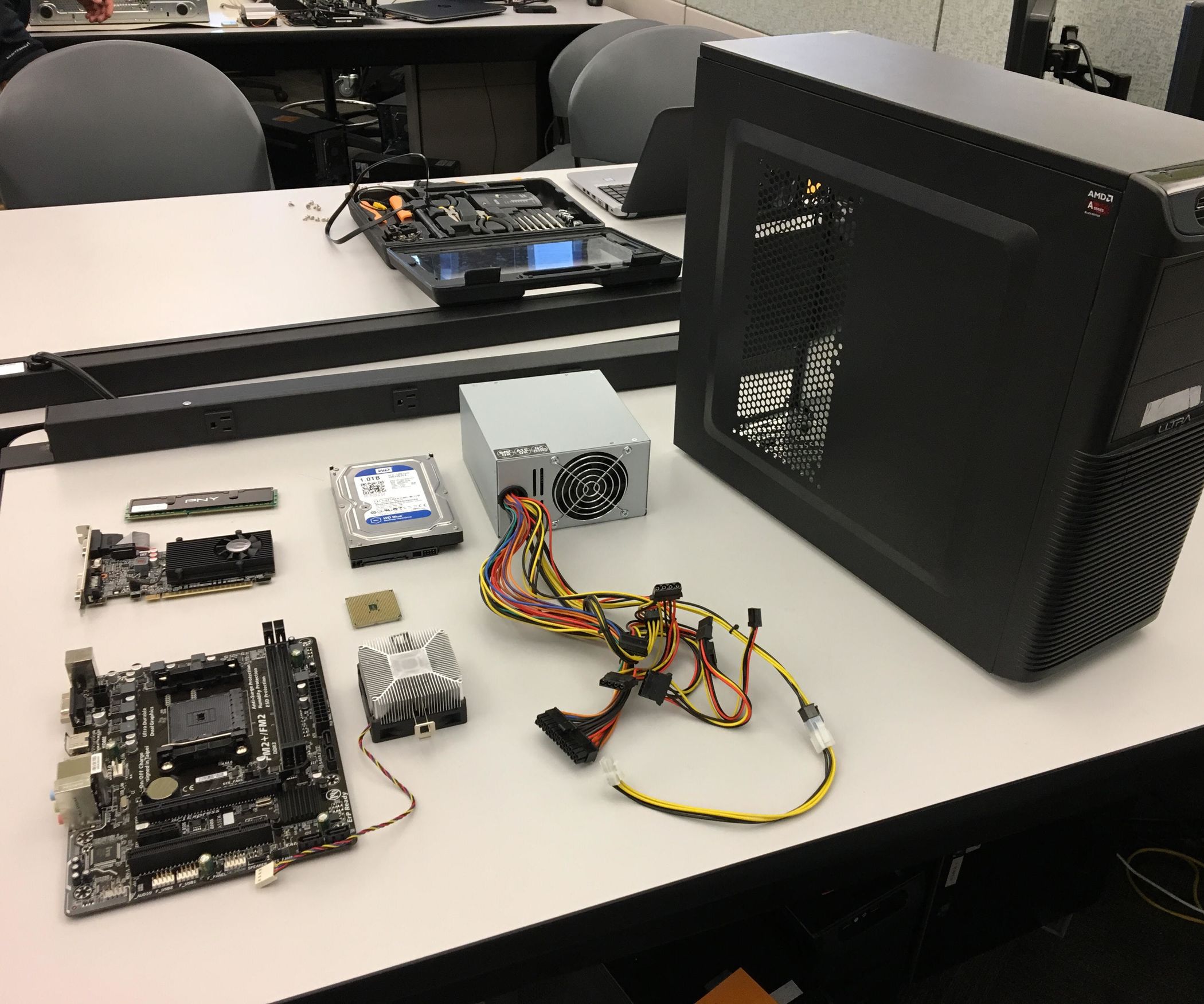 Computer Build 1 KCTC 2nd Session : 14 Steps - Instructables