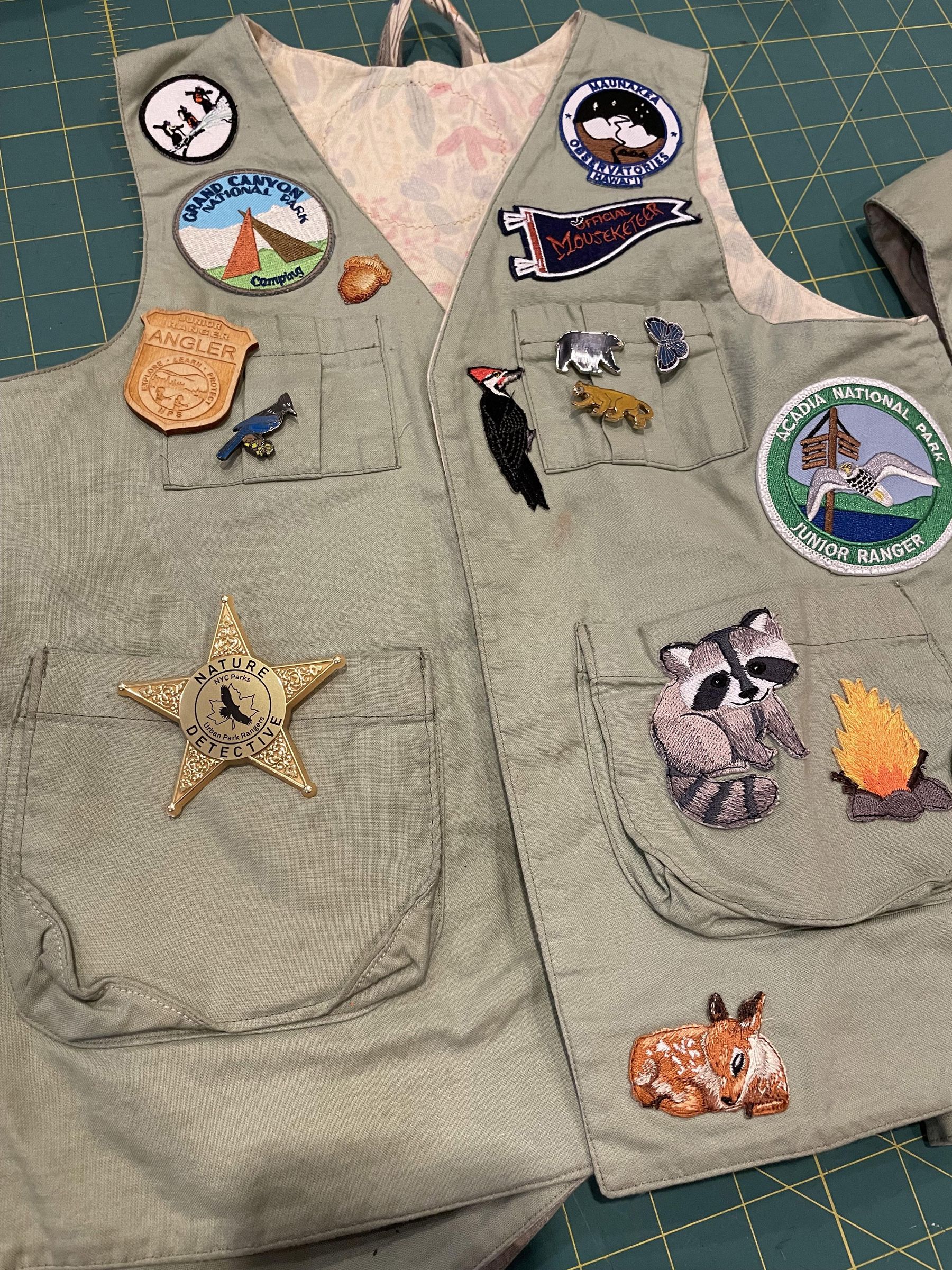 Kids Junior Ranger Explorer Vest : 12 Steps (with Pictures) - Instructables