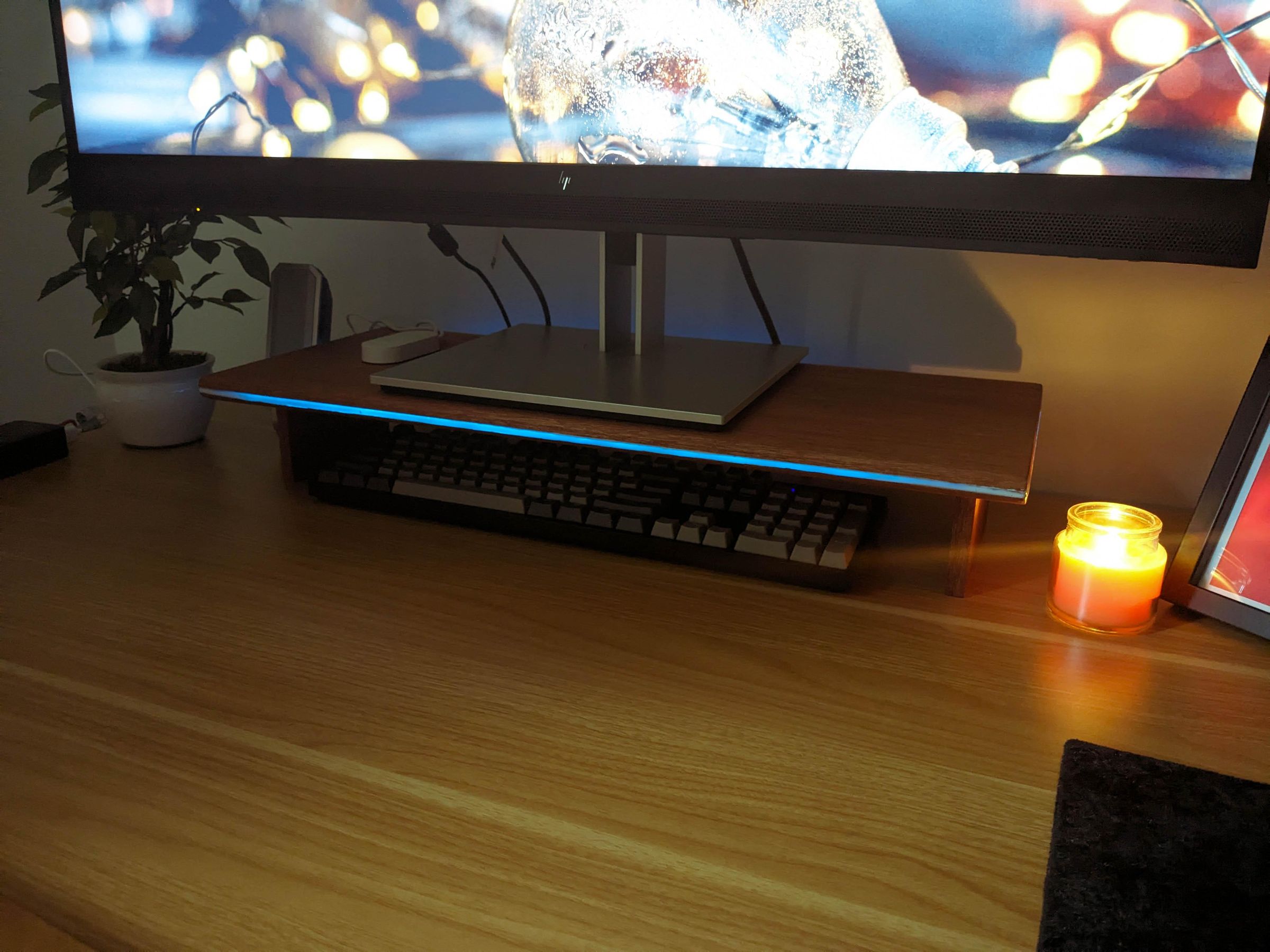 Wood-Resin Monitor Stand With Perfect LED Diffusion : 12 Steps (with ...