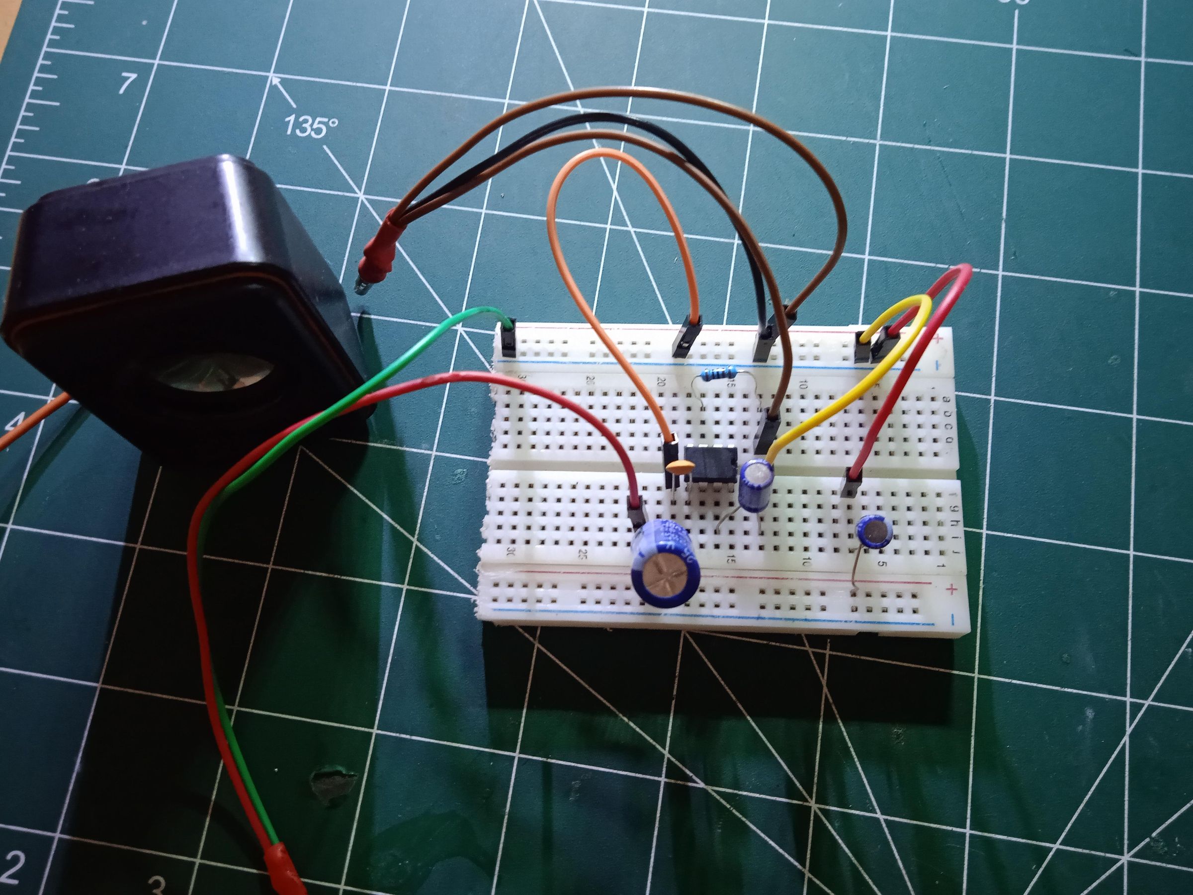 LM386 Ic Audio Amplifier : 9 Steps (with Pictures) - Instructables
