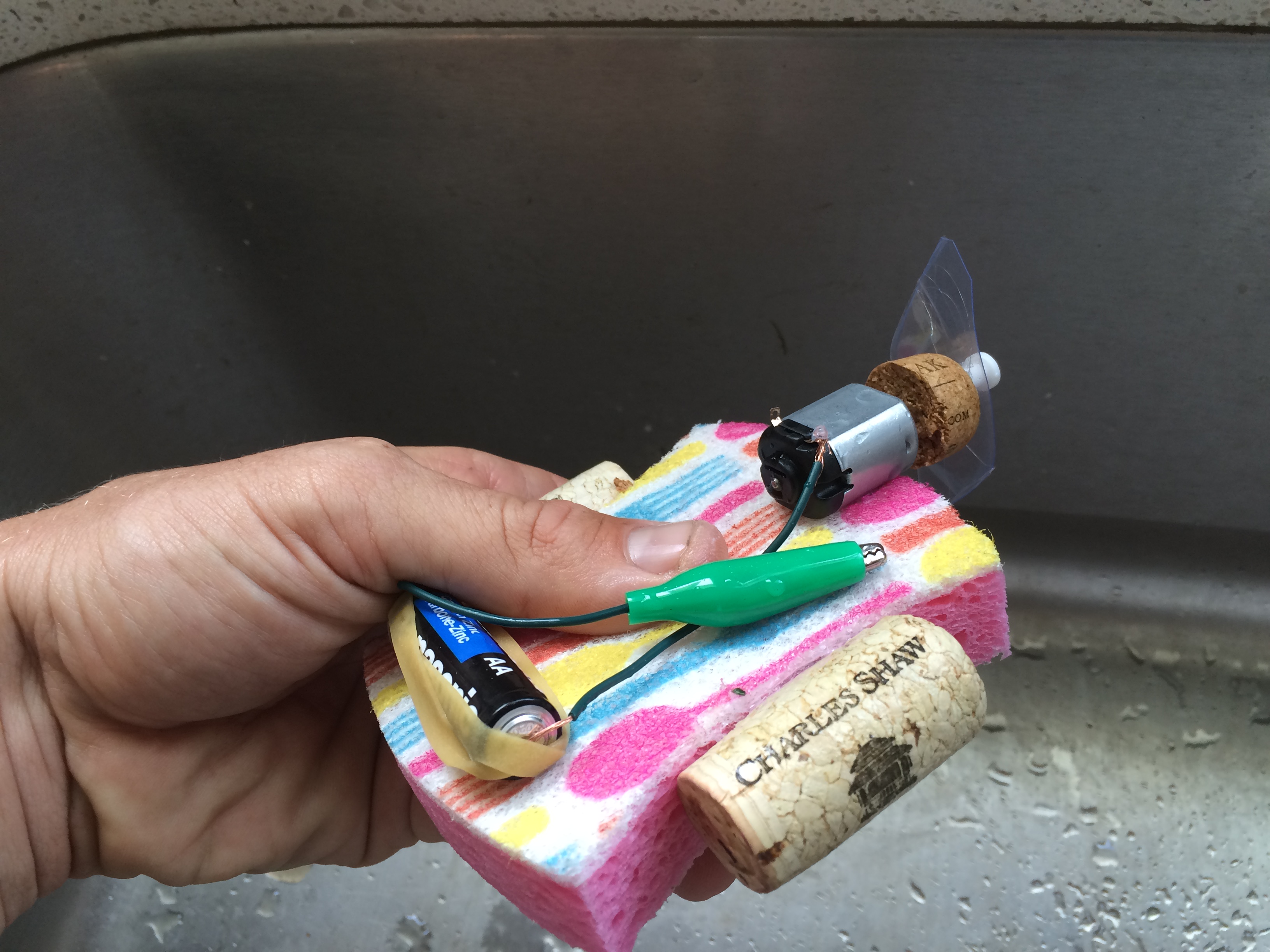 Sponge Motorboat : 6 Steps (with Pictures) - Instructables