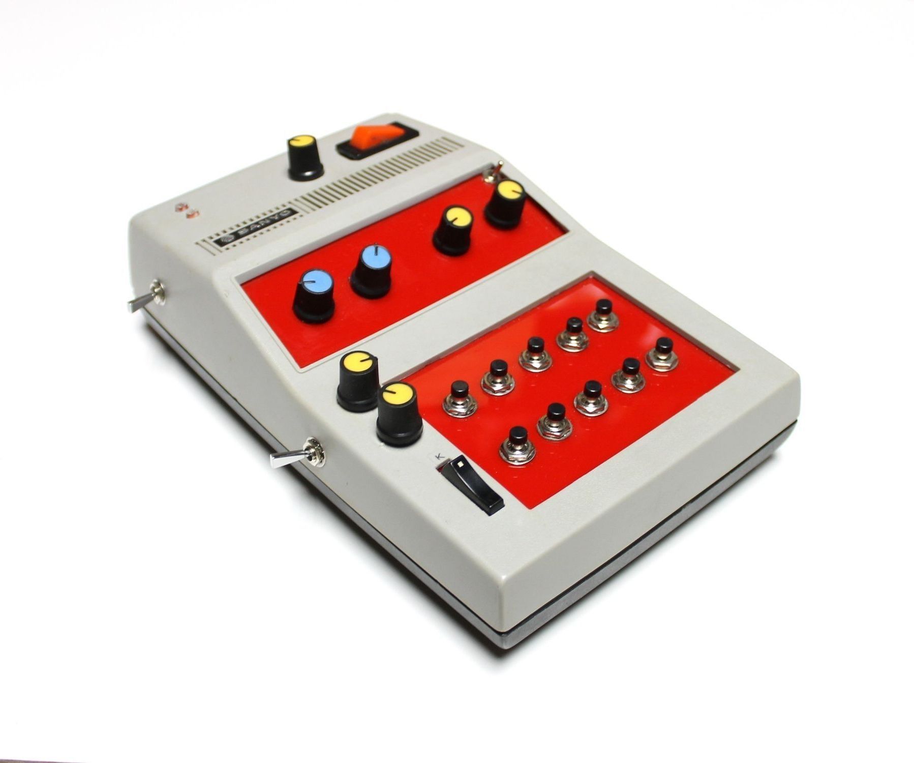 Moog Style Synth : 23 Steps (with Pictures) - Instructables