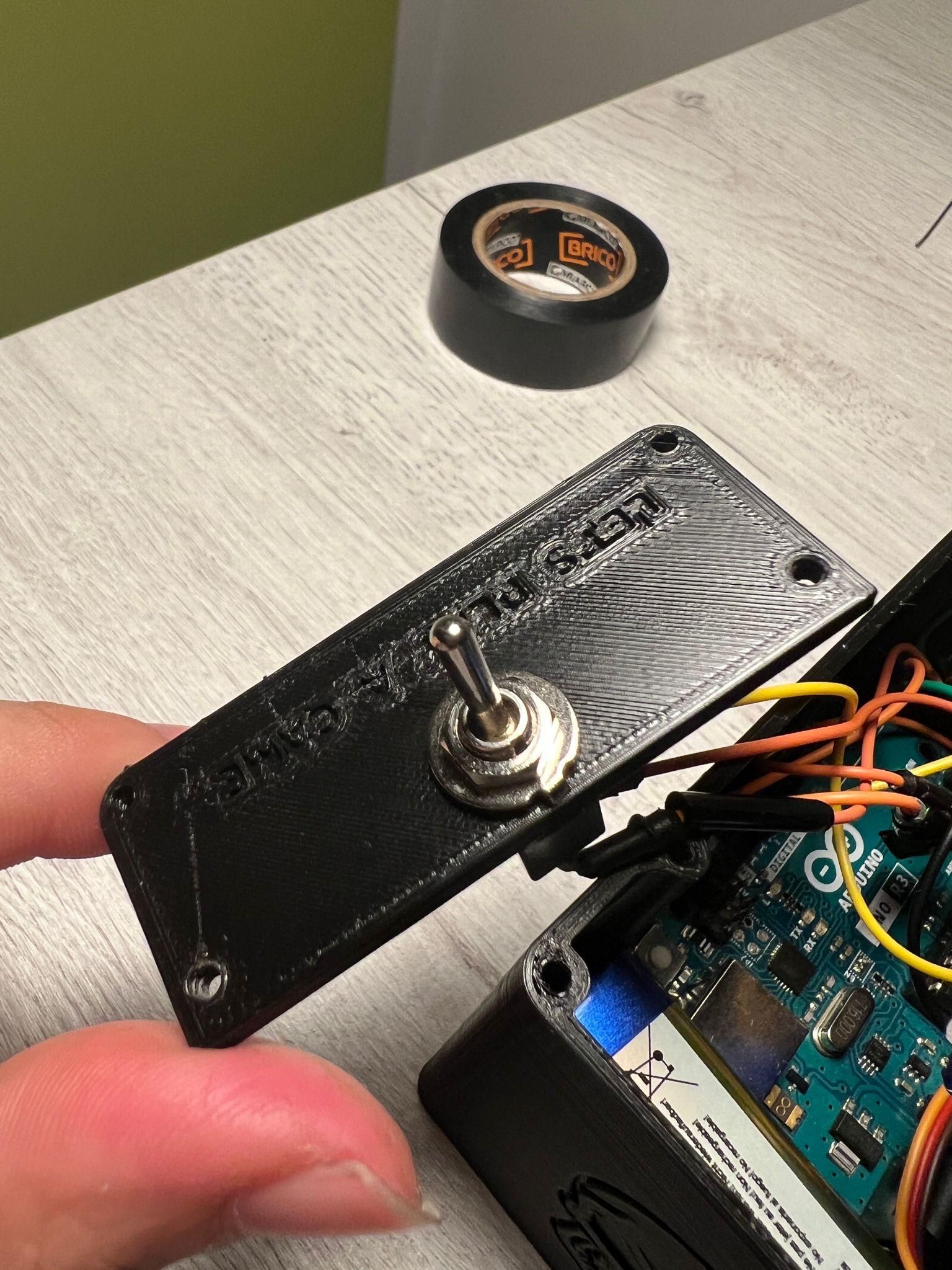 Scary Useless Box : 3 Steps (with Pictures) - Instructables