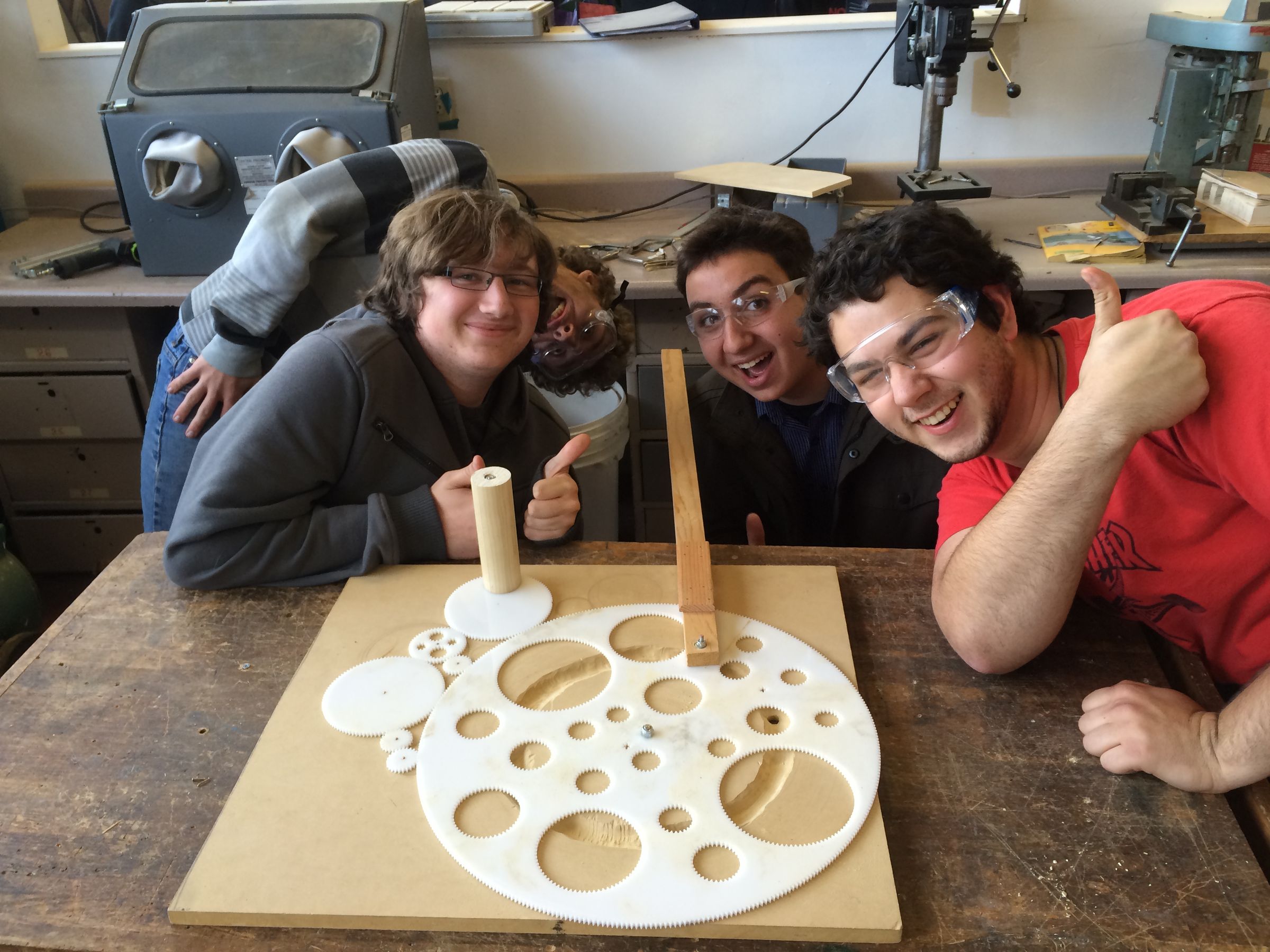 HIGH-FIVE MACHINE : 7 Steps - Instructables