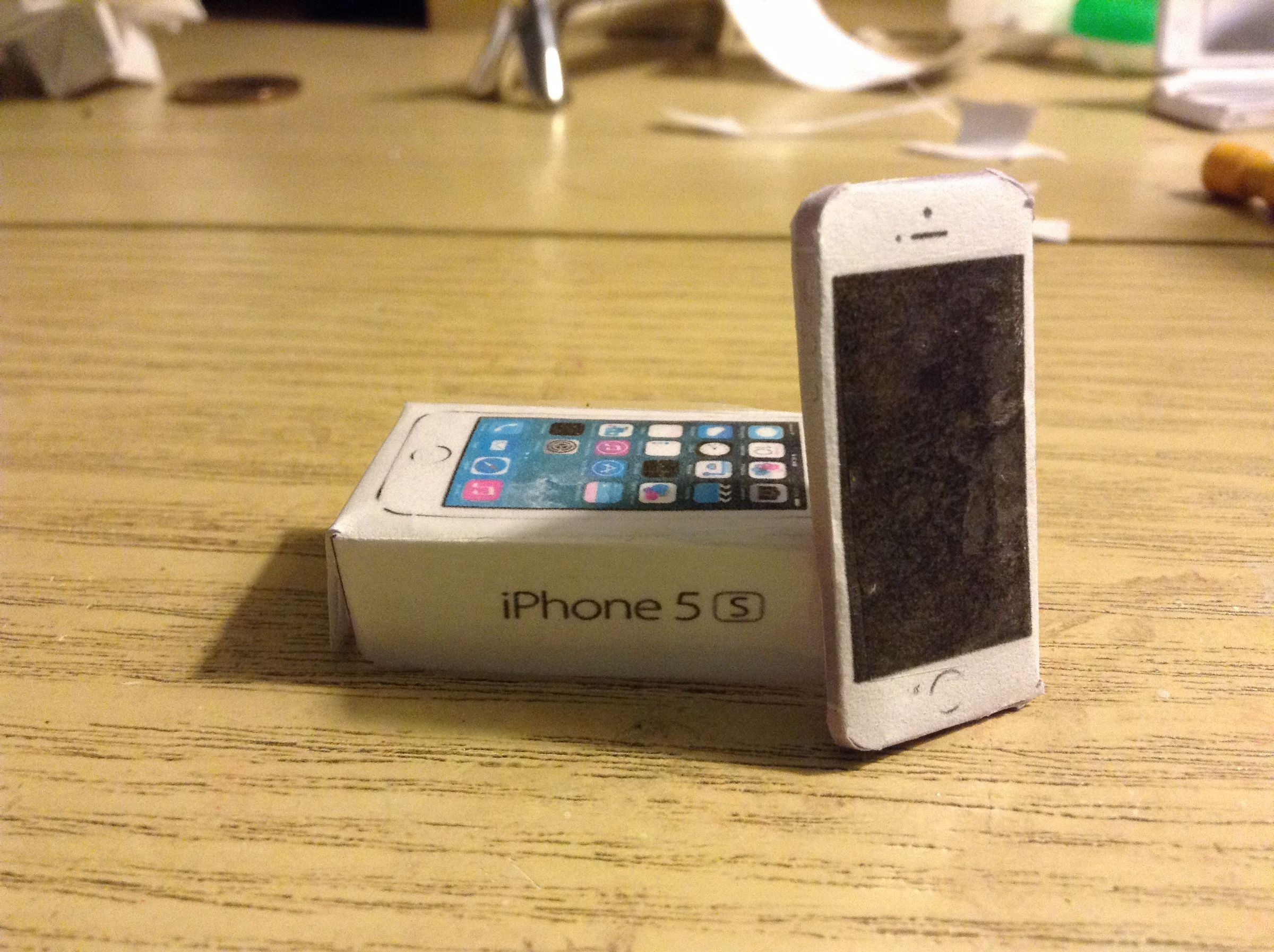 IPhone 5s Papercraft : 11 Steps - Instructables