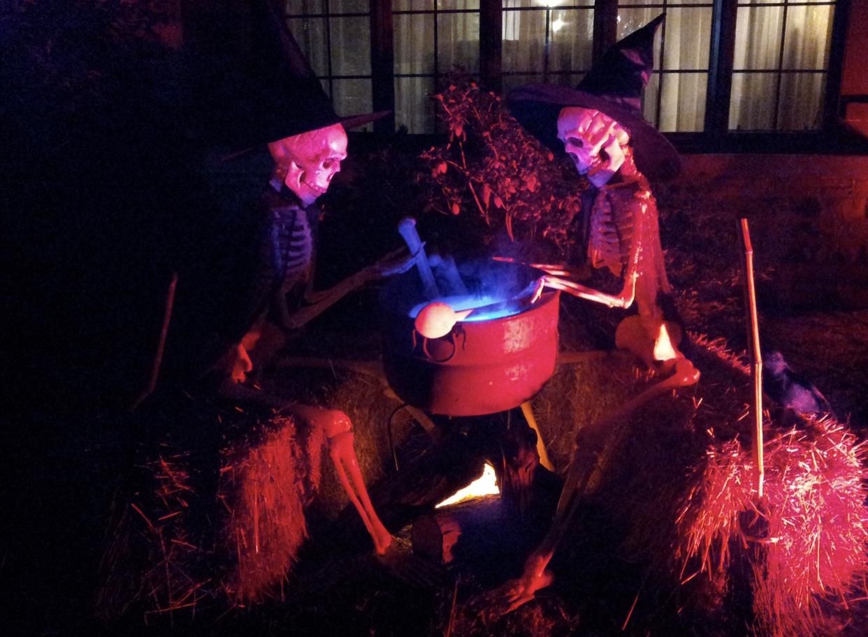 Skeleton Tea Party Decorations : 7 Steps (with Pictures) - Instructables