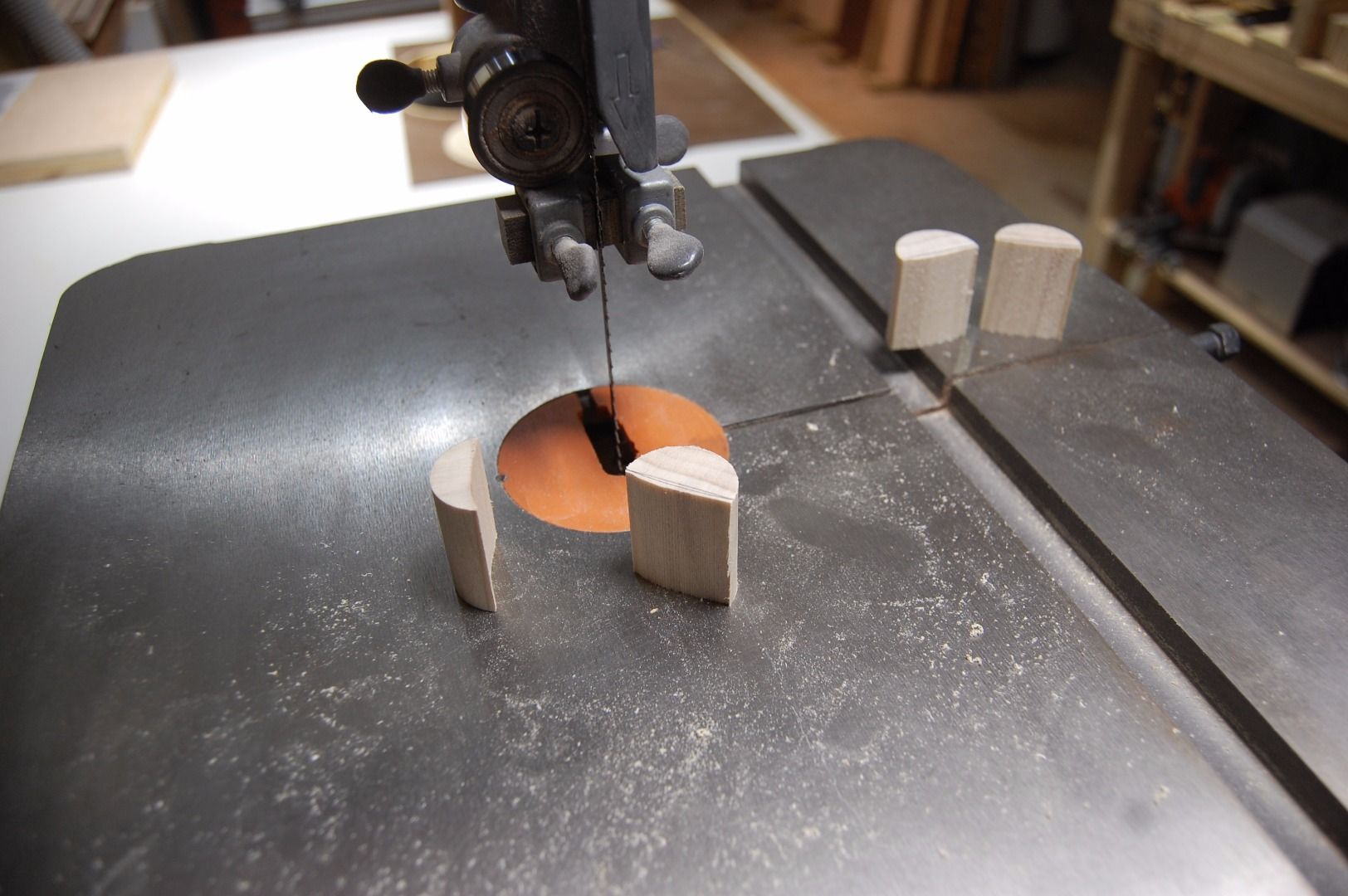 Diddley Bow : 17 Steps (with Pictures) - Instructables