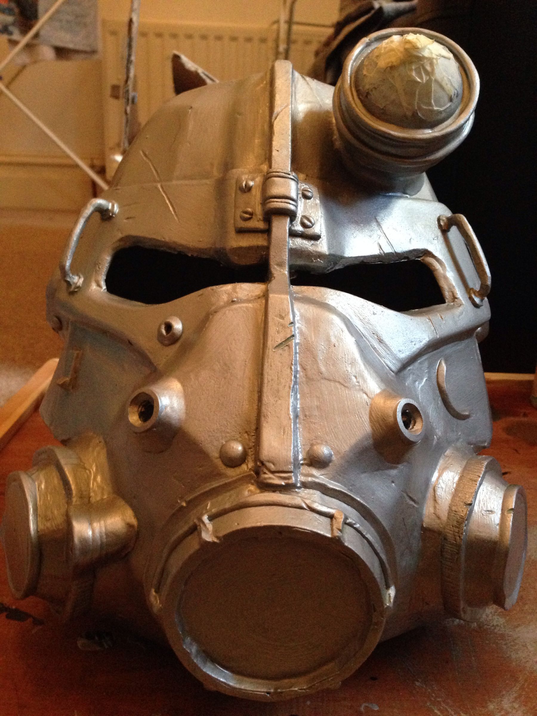 Fallout 3 T-45d Helmet : 10 Steps (with Pictures) - Instructables