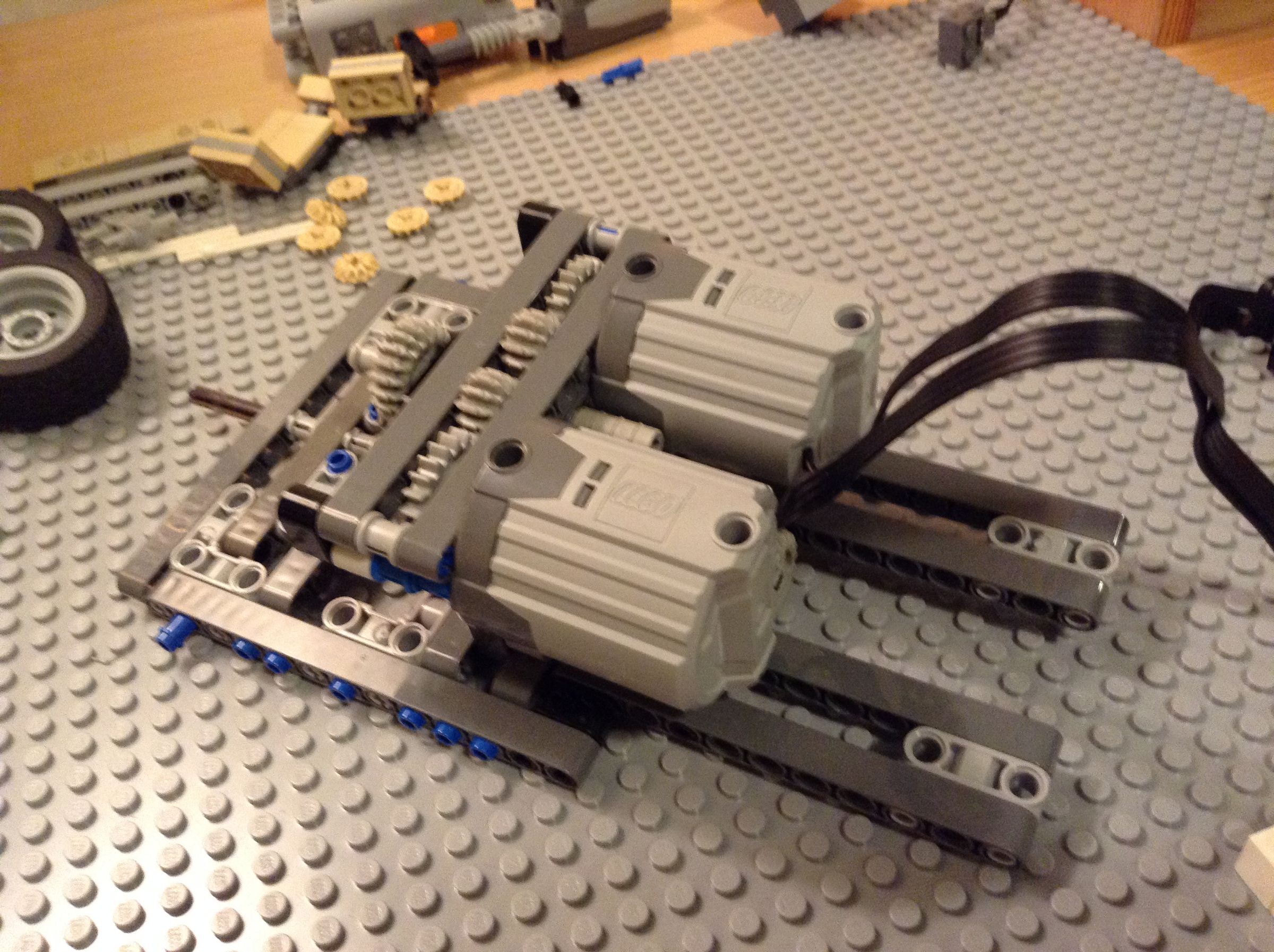 Remote Control Lego Car (1997 Volvo 850) : 10 Steps (with Pictures ...