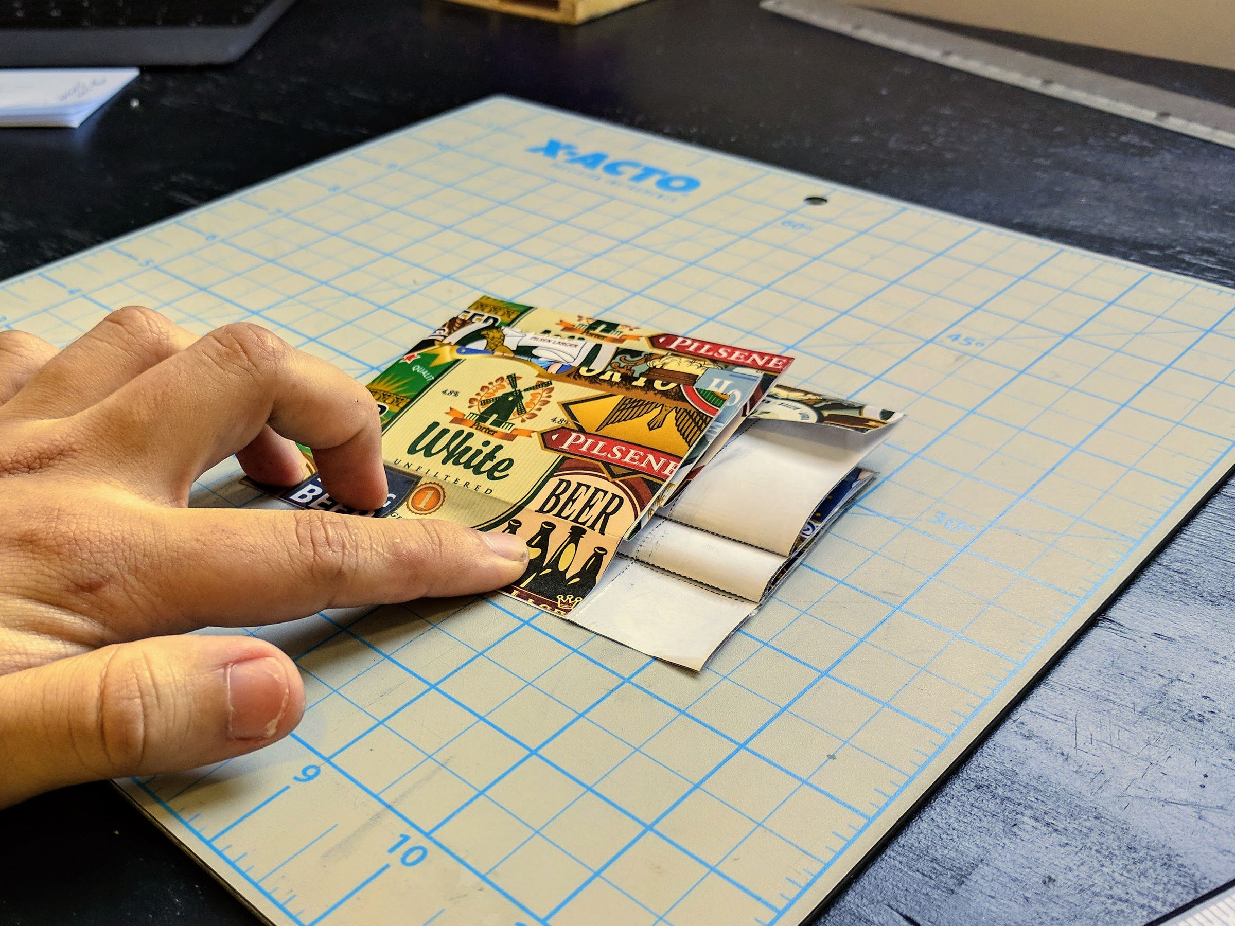 Minimalist Plastic Paper Wallet and Card Holder : 9 Steps (with ...